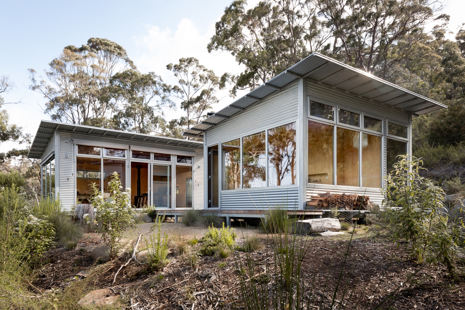 Swansong by Sam Cox and Lisa Hatfield - Project Feature - The Local Project