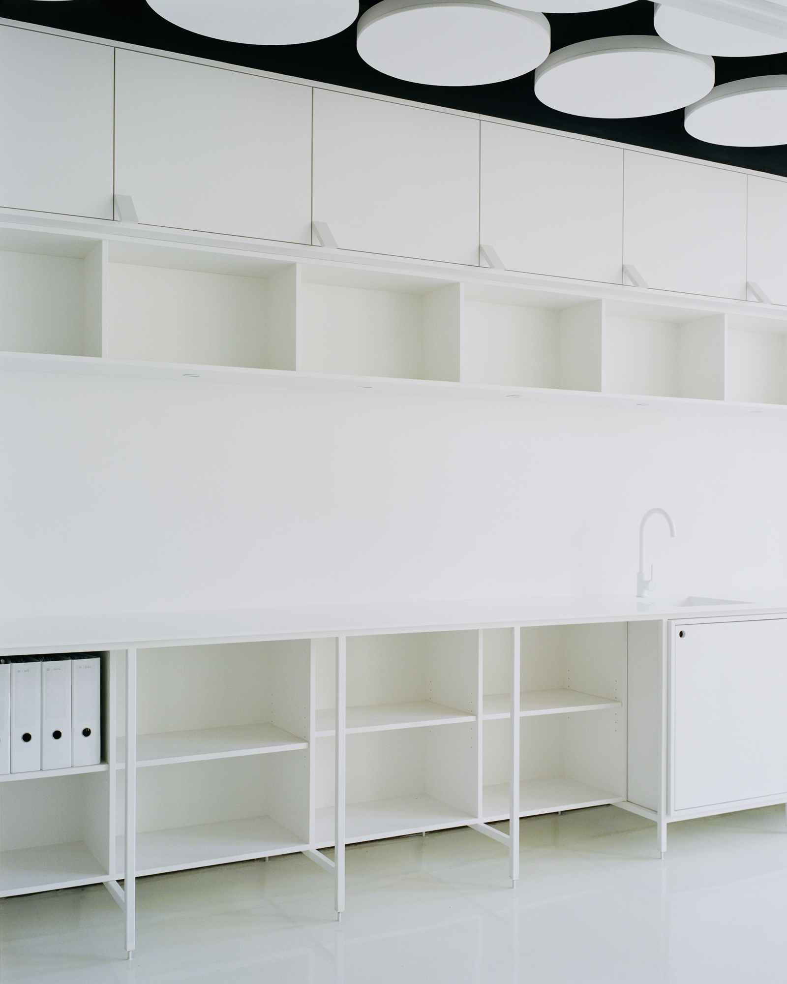 Seb Brown Workshop by Sean Godsell Architects - Issue 11 Commercial ...