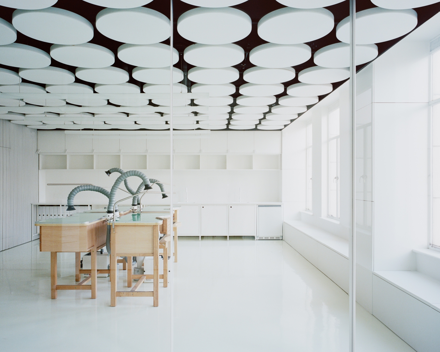 Seb Brown Workshop by Sean Godsell Architects - Issue 11 Commercial ...