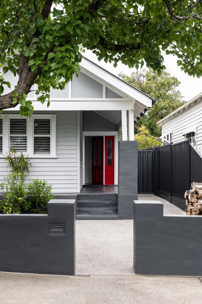 Edge House by Dean Dyson Architects - Project Feature - The Local Project