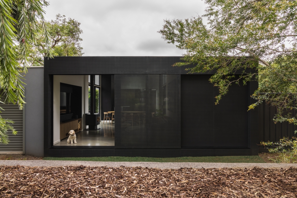 Edge House by Dean Dyson Architects - Project Feature - The Local Project