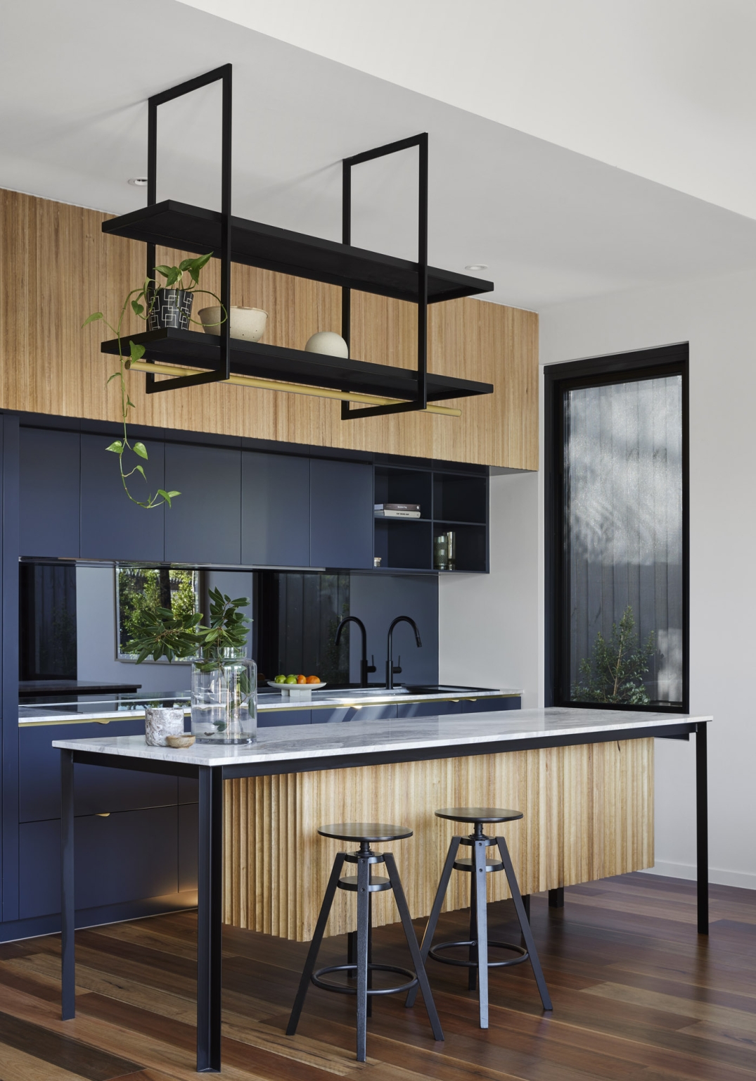 Macmasters Beach House by Polly Harbison Design - Project Feature - The ...