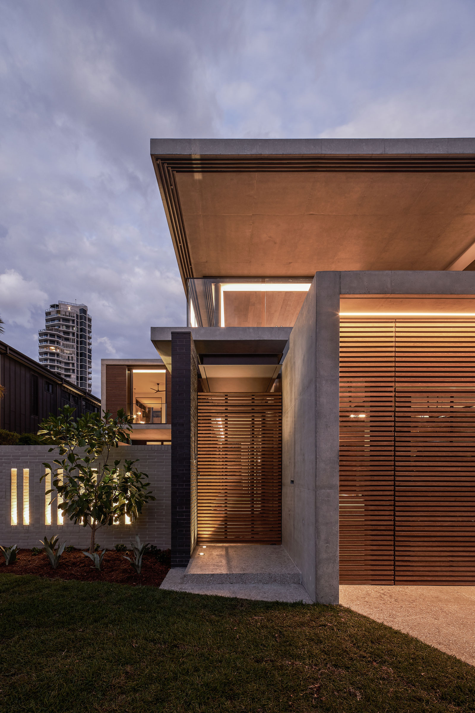 Main Beach House by BDA Architecture - Project Feature - The Local Project