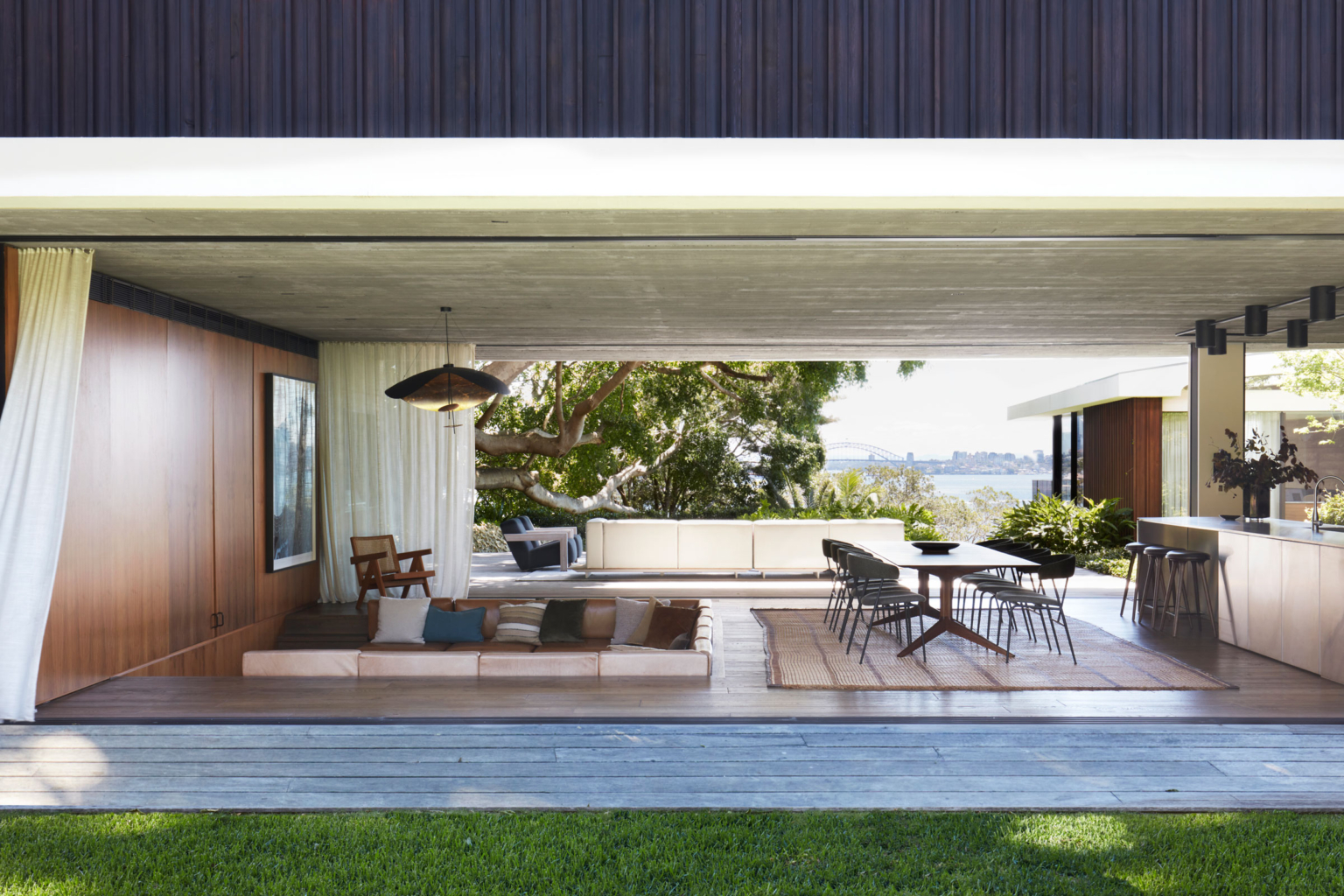 Casa Figueria by Luigi Rosselli Architects, buck&simple and Alwill ...