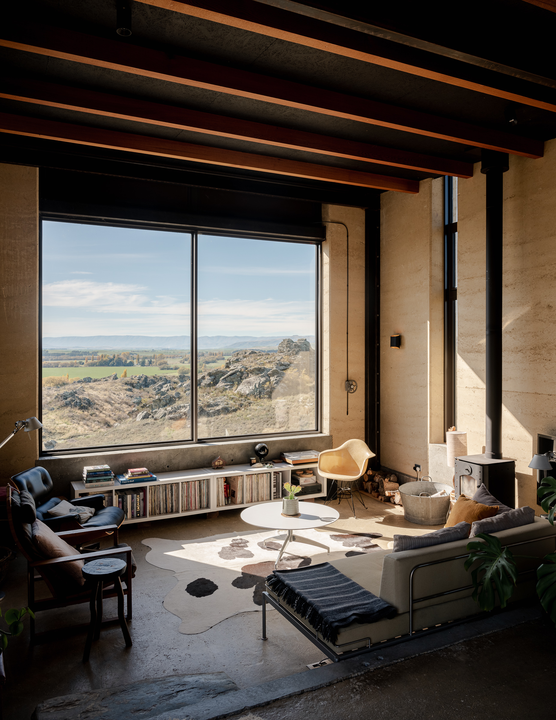 Suburban House by Sans-Arc Studio - Project Feature - The Local Project