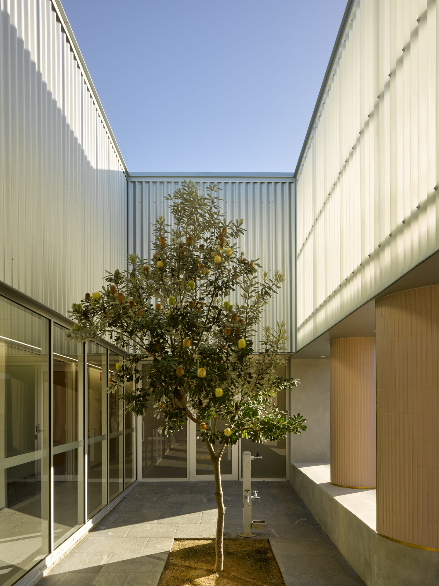 Stafford Vet Hospital by Vokes and Peters - Issue 12 Commercial Feature ...