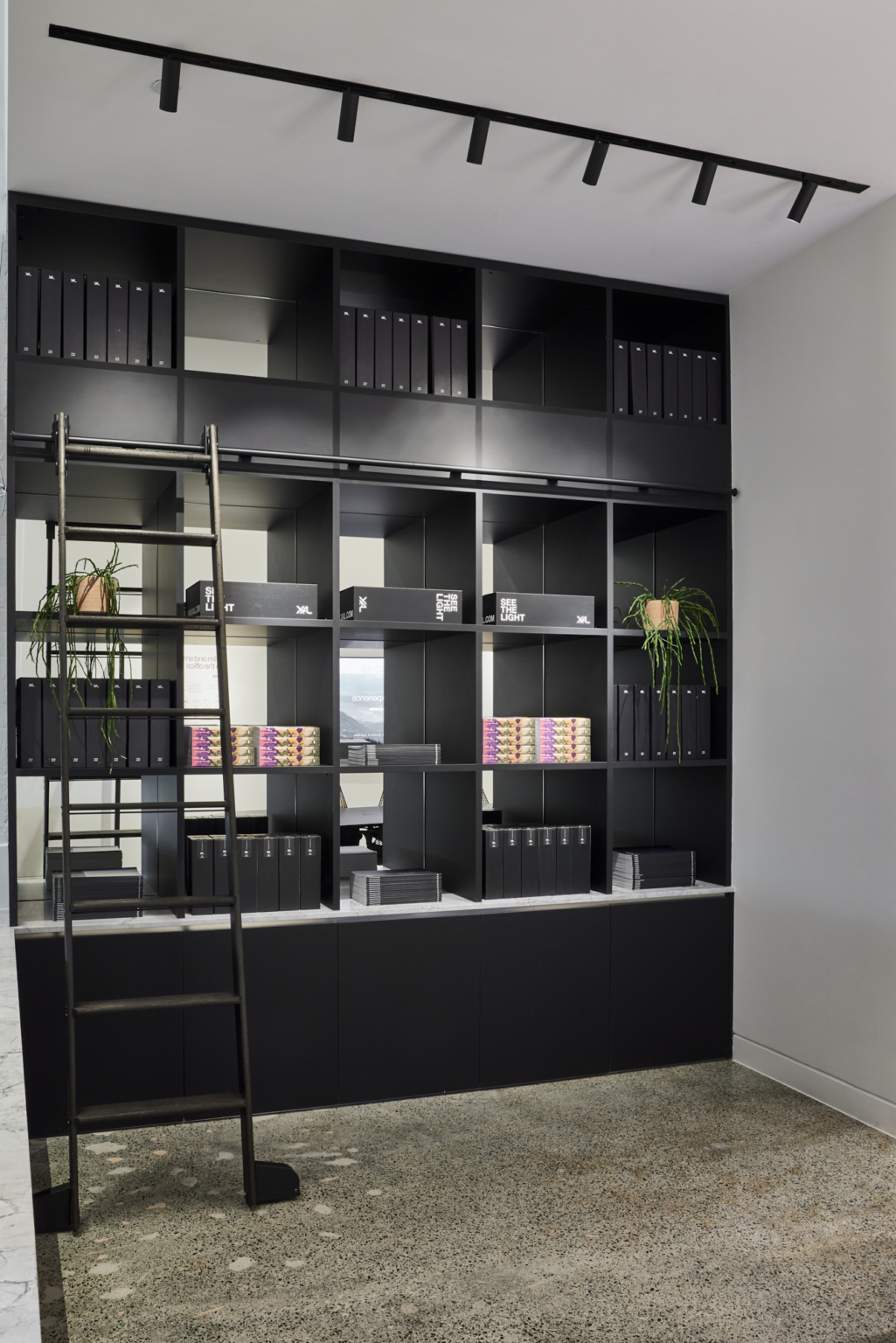 Ground House 107R by David Fewson - Issue 11 Video Feature - The Local ...