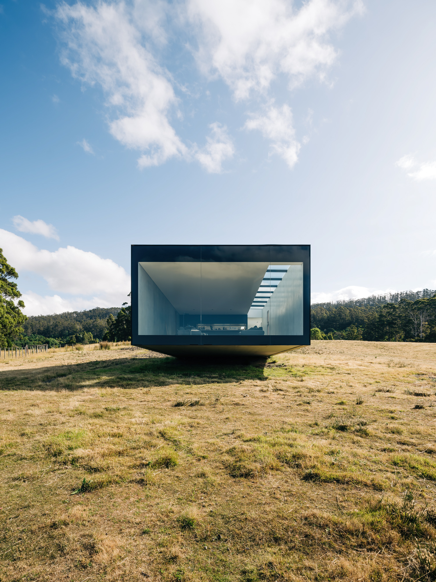 Palms Residence by Olson Kundig - Video Feature - The Local Project