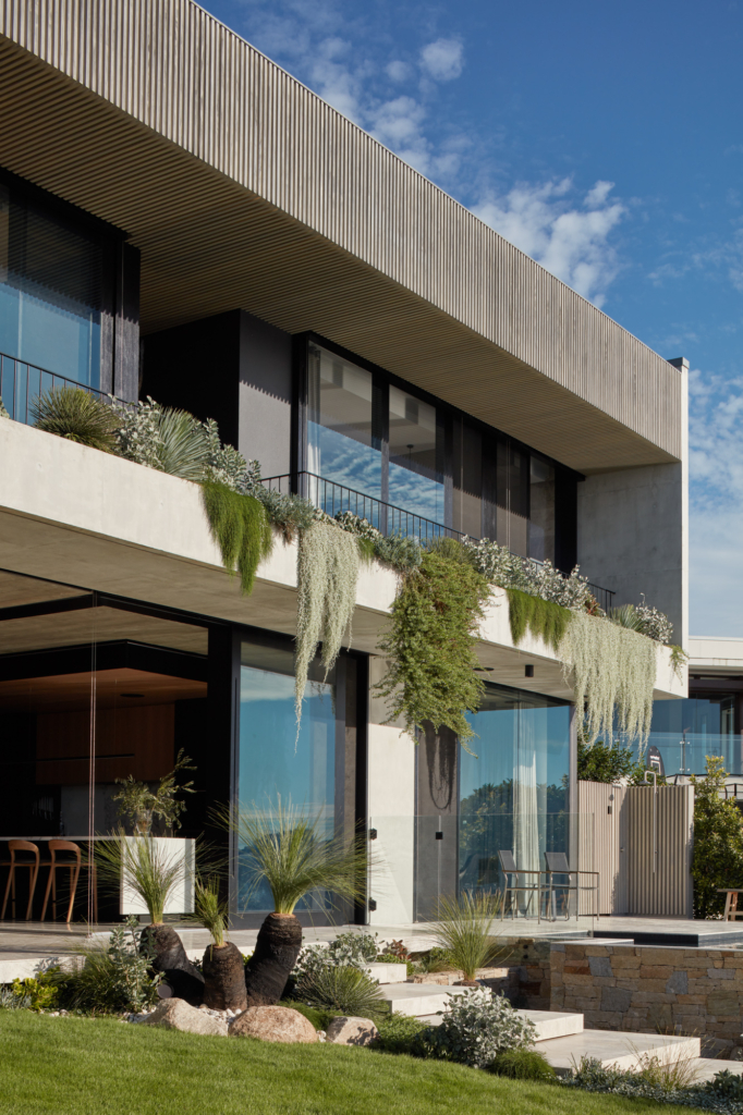 Twin Palms by E. Stewart Williams - Video Feature - The Local Project