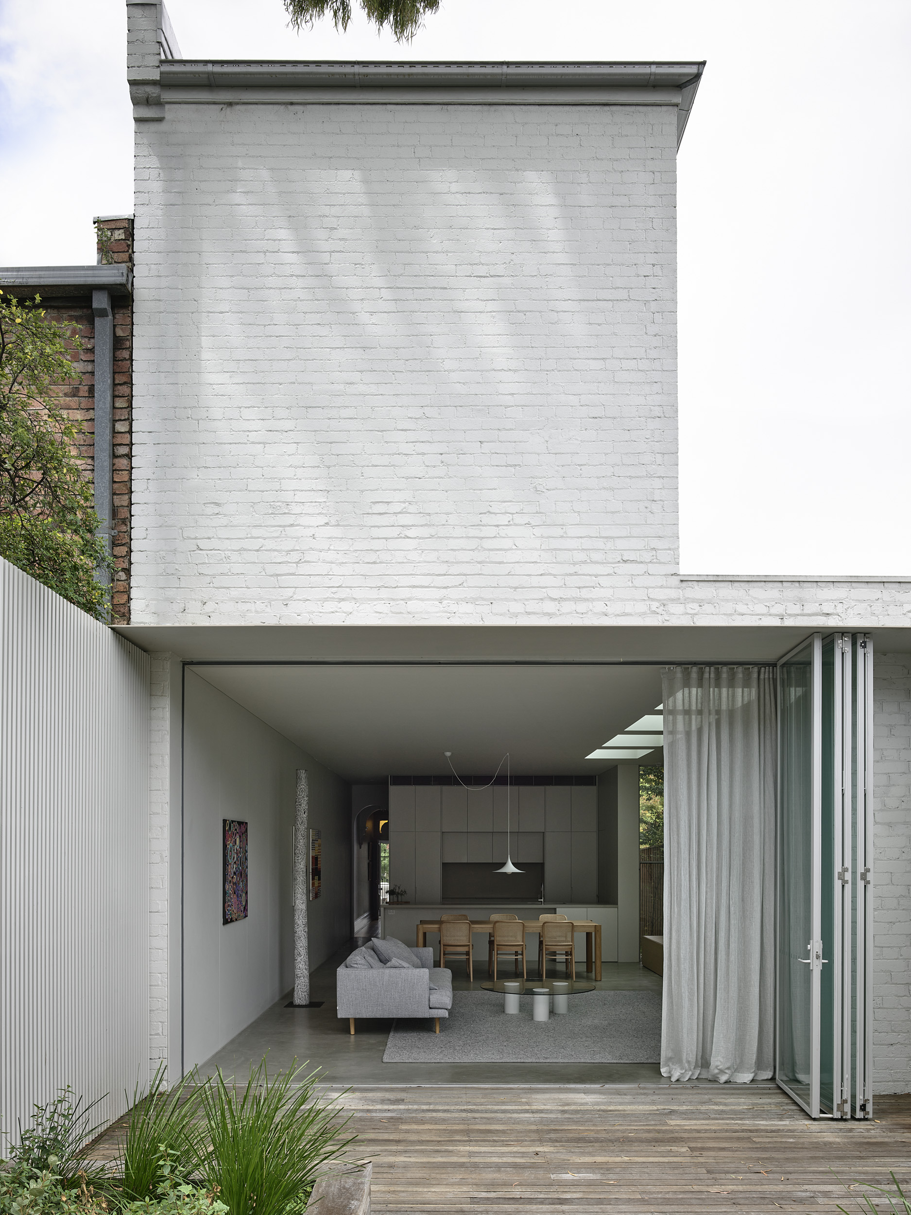 Abundance of Light – Princes Hill House by Rob Kennon Architects ...