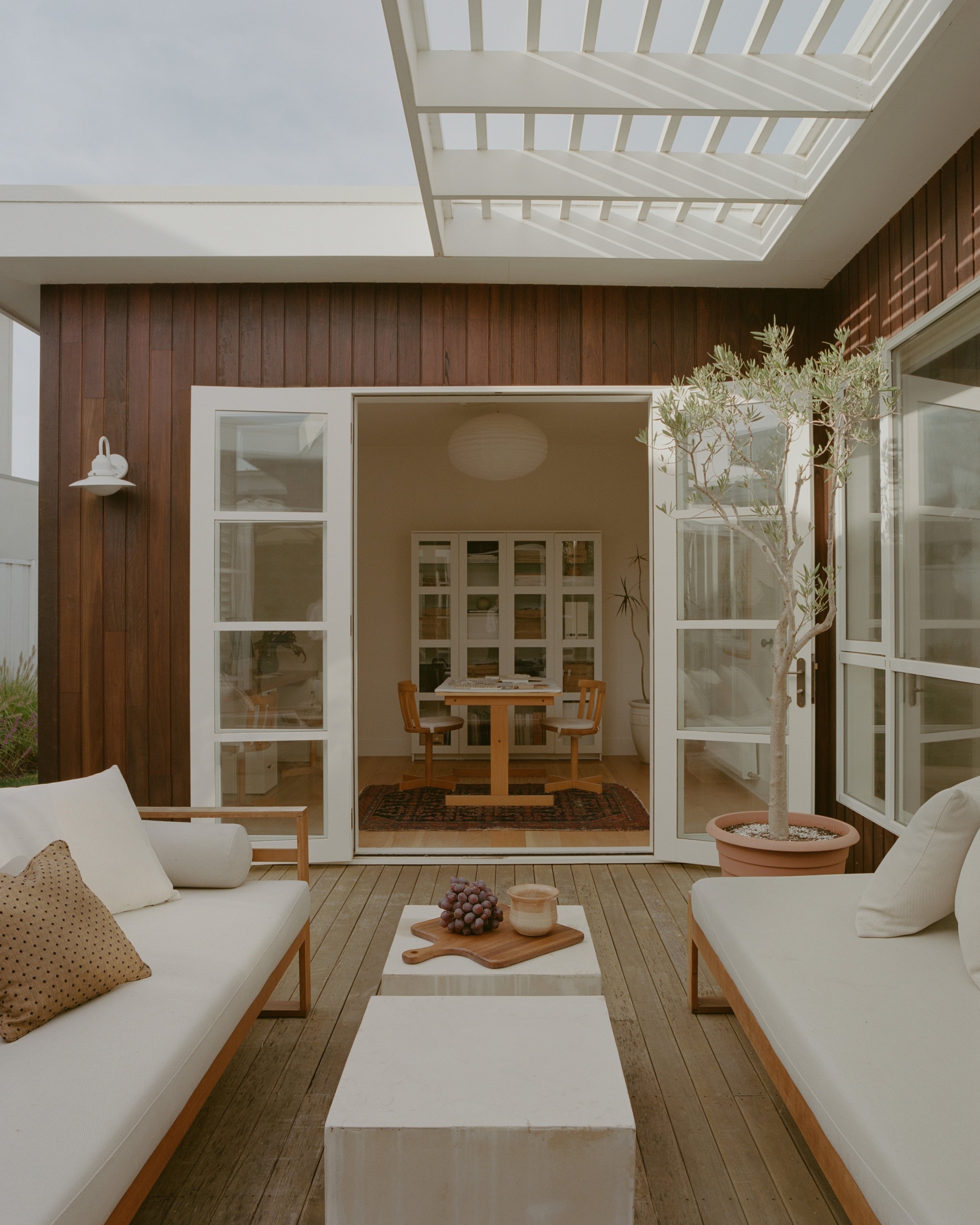 Emerald Sound by Luigi Rosselli Architects and Atelier Alwill - Issue ...