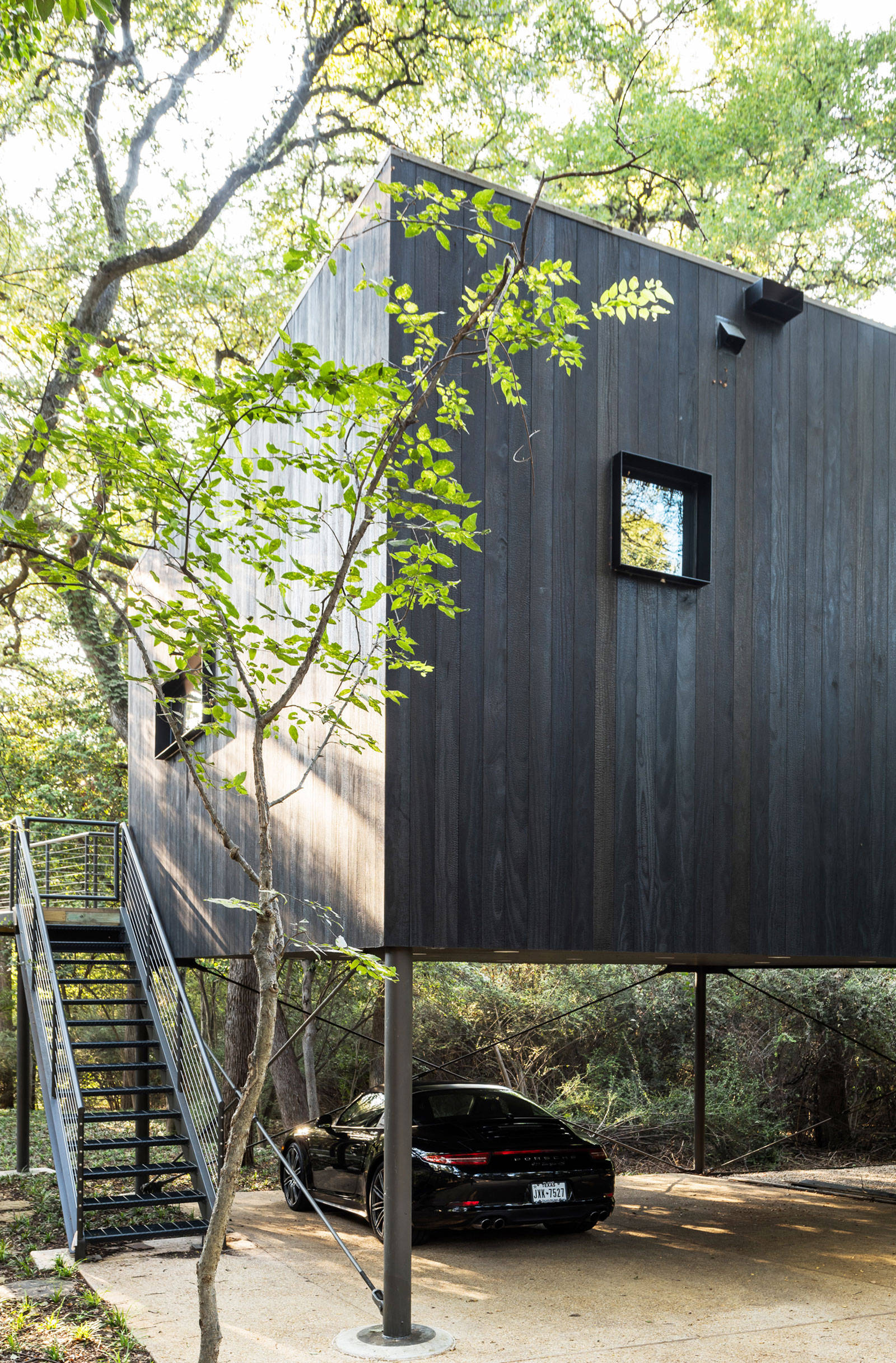 Simon James Showroom and Offices by Keshaw McArthur - Issue 12 Feature ...