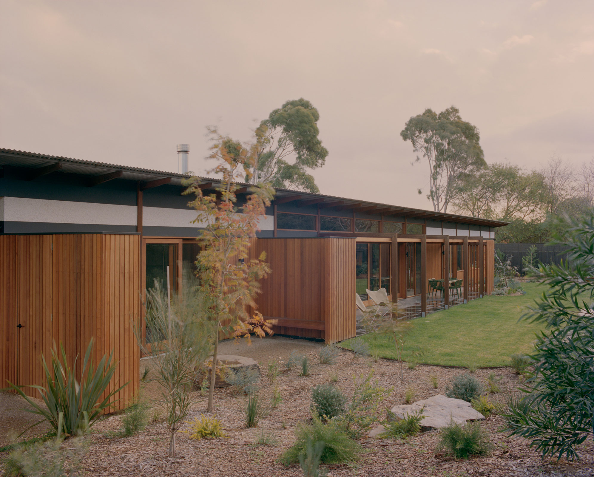 Stumpy Gully Road by markowitzdesign and Stavrias Architecture ...