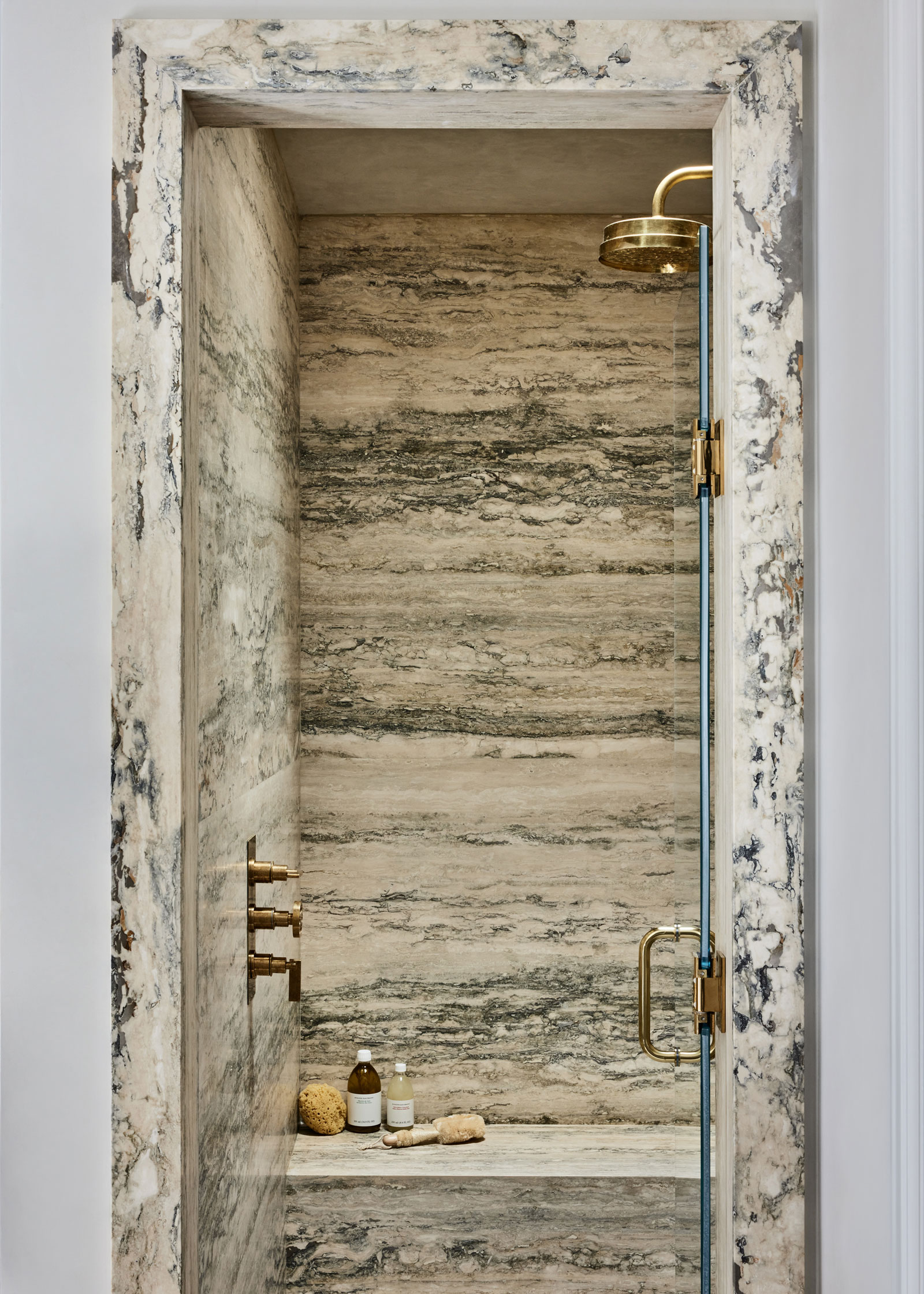 West Village Townhome by Elizabeth Roberts Architects and And Studio ...