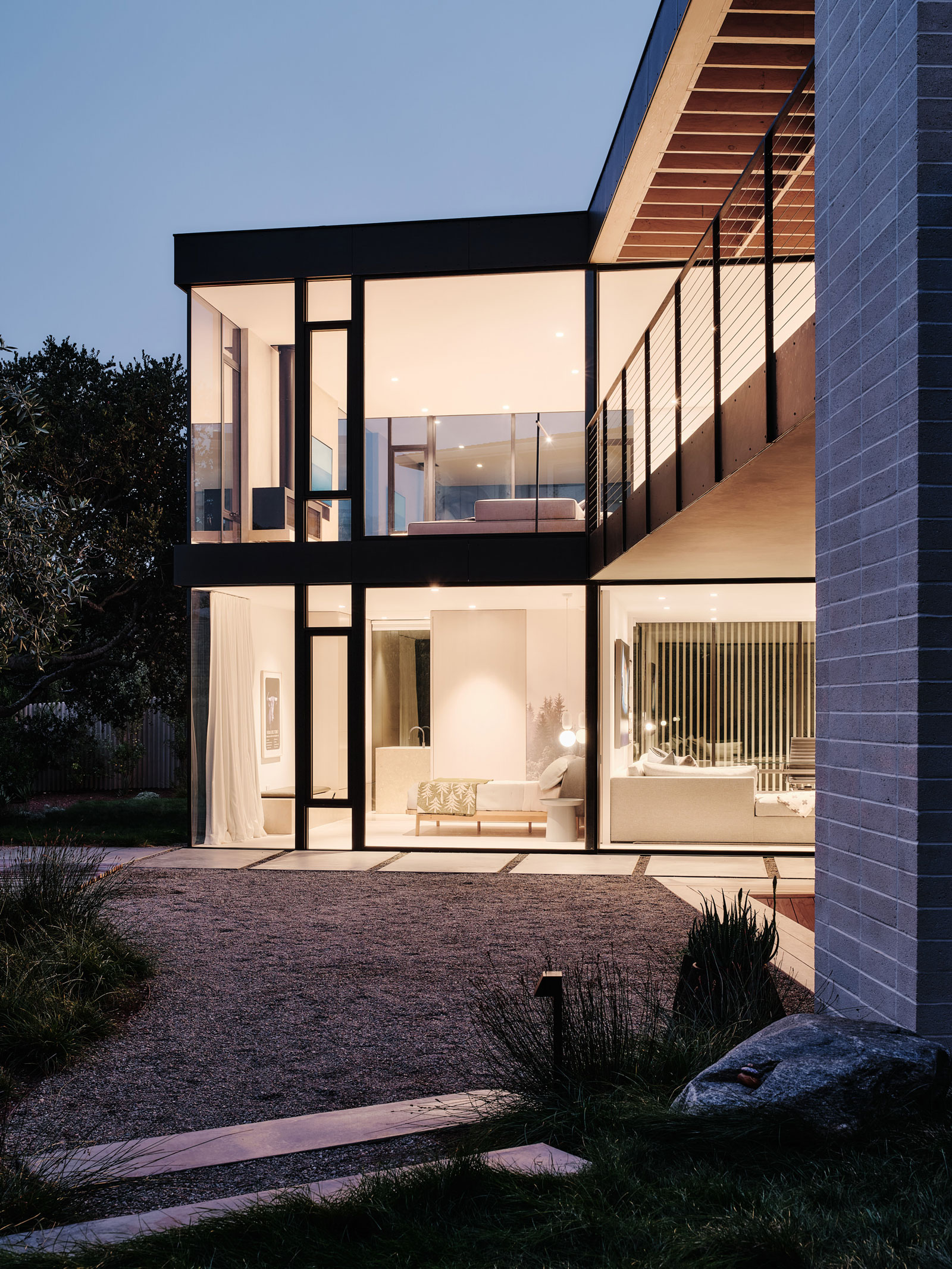 Carmel Residence by Piechota Architecture and Studio Collins Weir ...