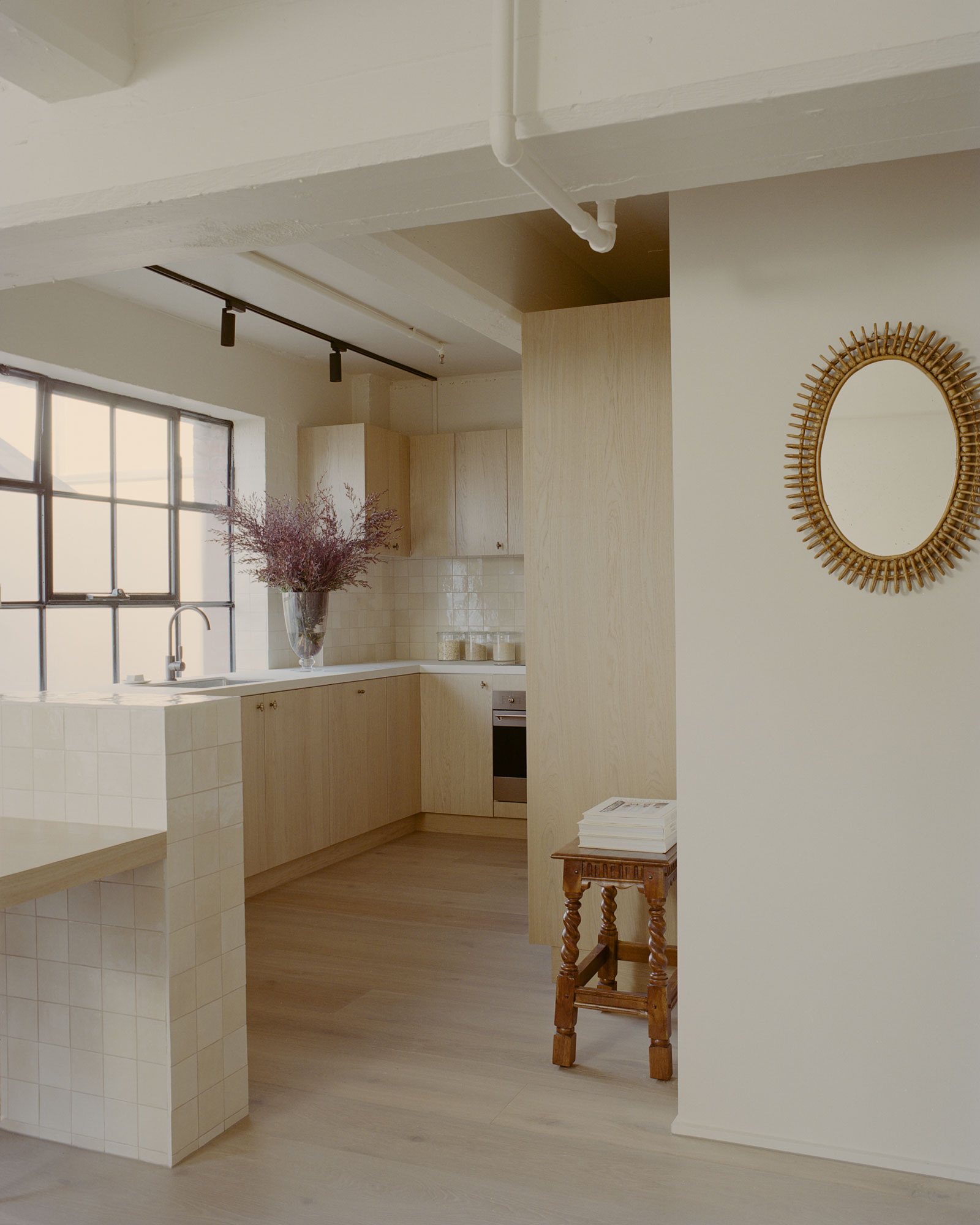 Fitzroy Apartment by Emily Gillis Interior Design - Project Feature ...