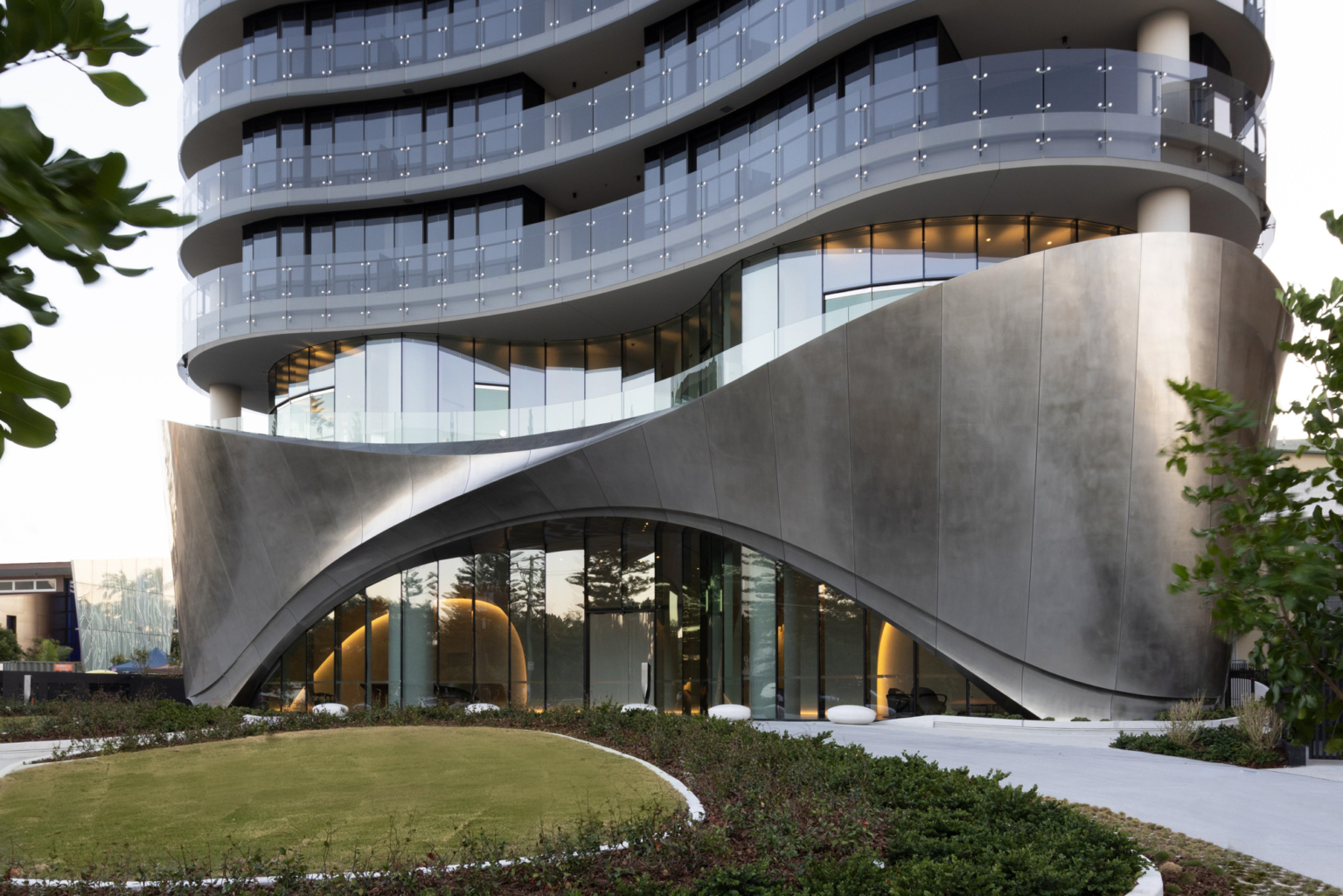 272 Hedges Avenue Pedestal by Contreras Earl Architecture - Issue 13 ...