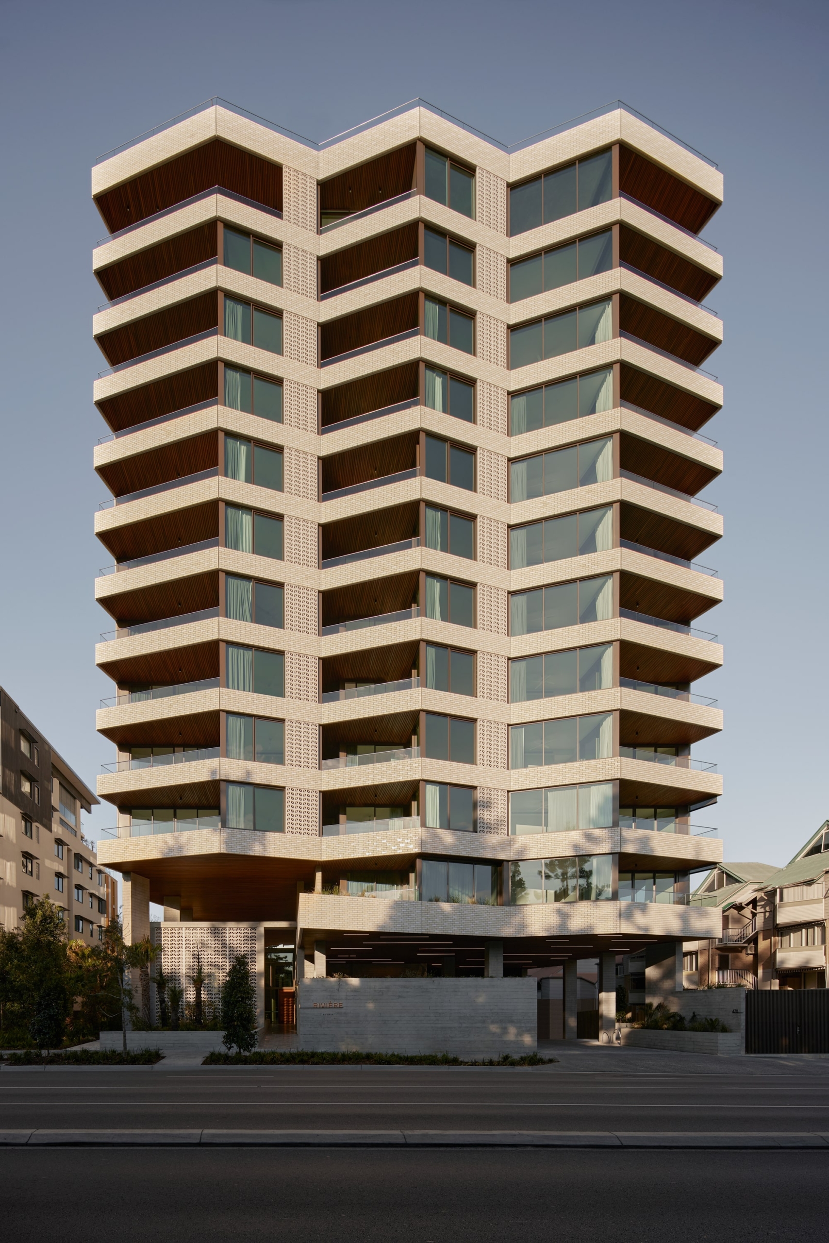 Brahminy House by Harley Graham Architects - Issue 14 Feature - The ...