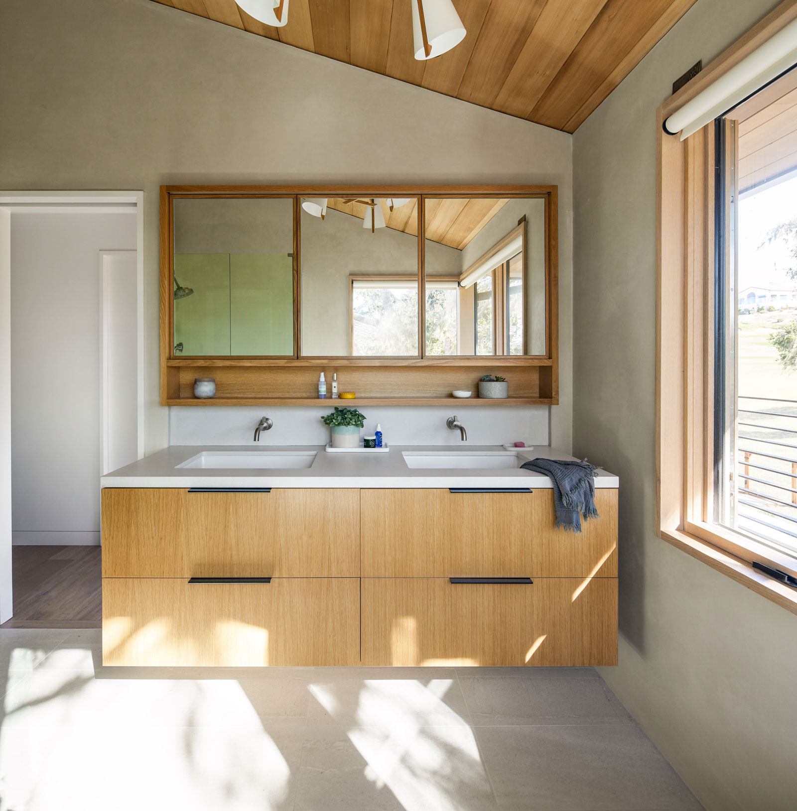 Pebble Beach by Feldman Architecture and Raili CA Design - Project ...