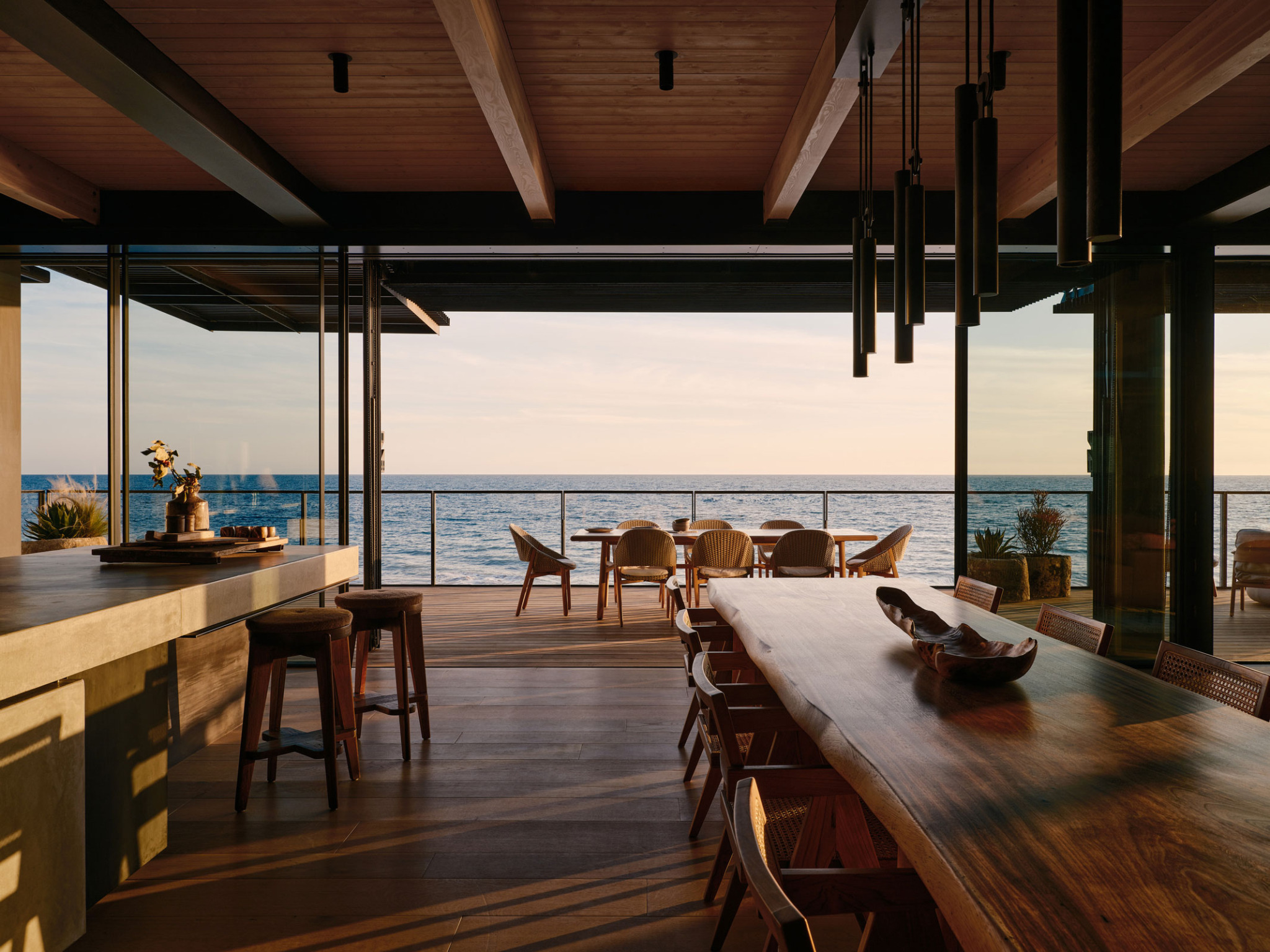 Carbon Beach House by Olson Kundig and Soul Escapes - Project Feature ...