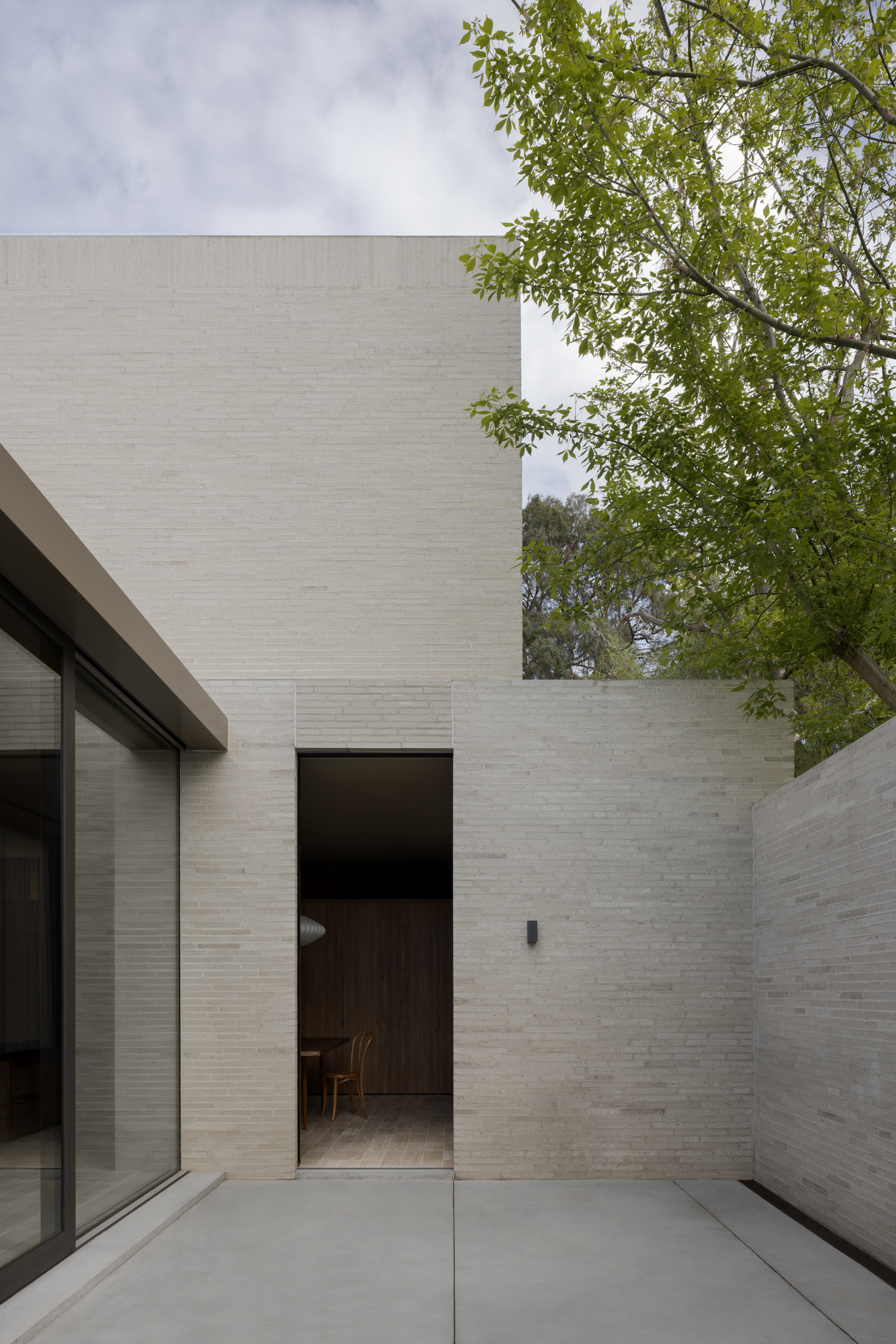 Casa Piva by B.E. Architecture - Issue 14 Feature - The Local Project