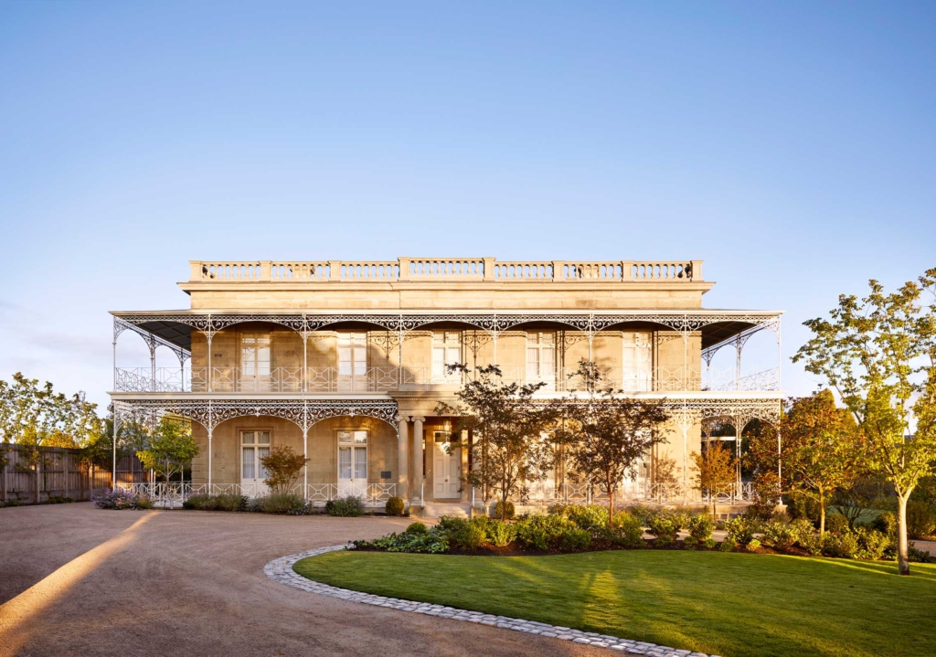 Armytage House by WMK Architecture and Indre - Project Feature - The ...