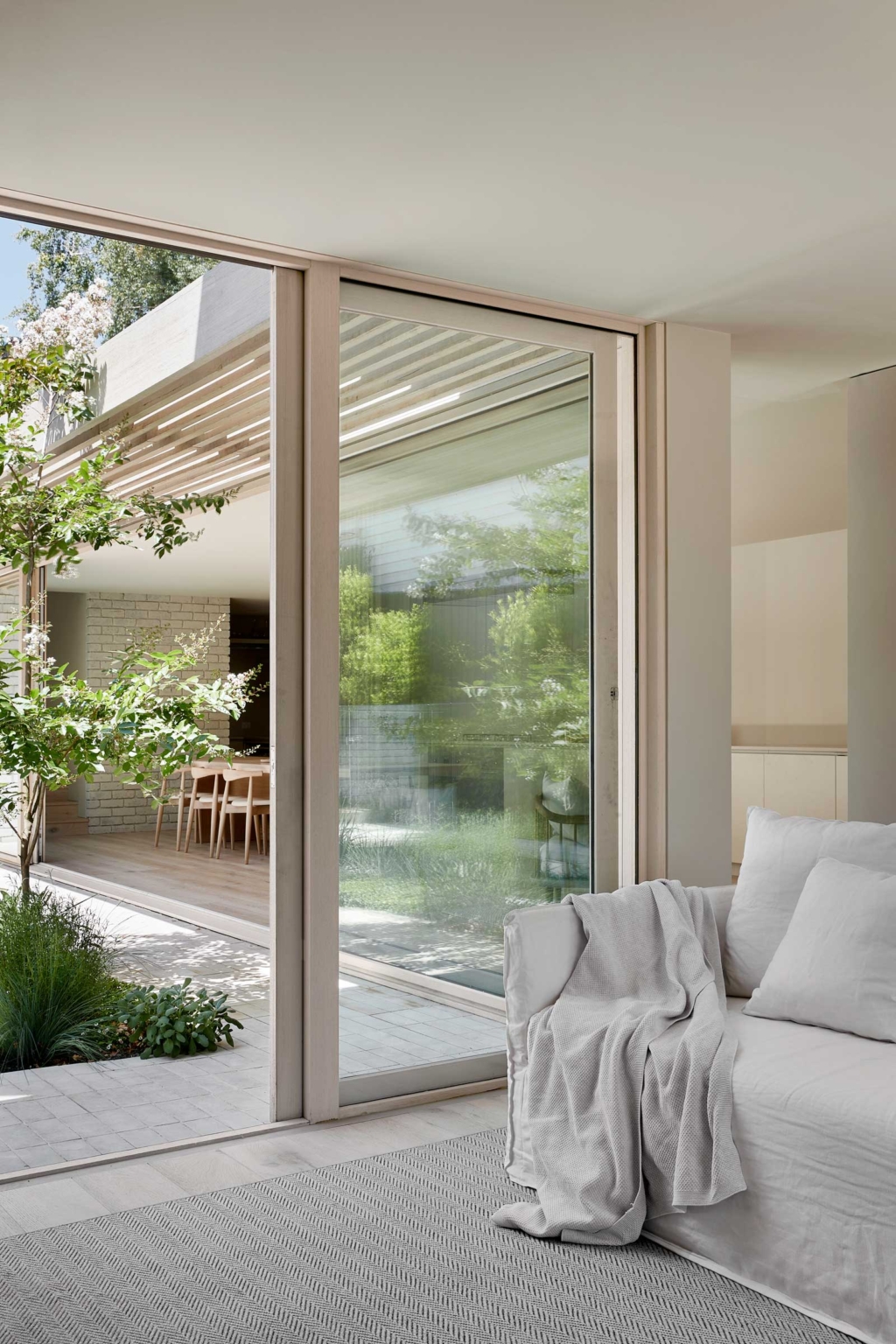 Bayside Terrace by Pasquale Cook - Project Feature - The Local Project