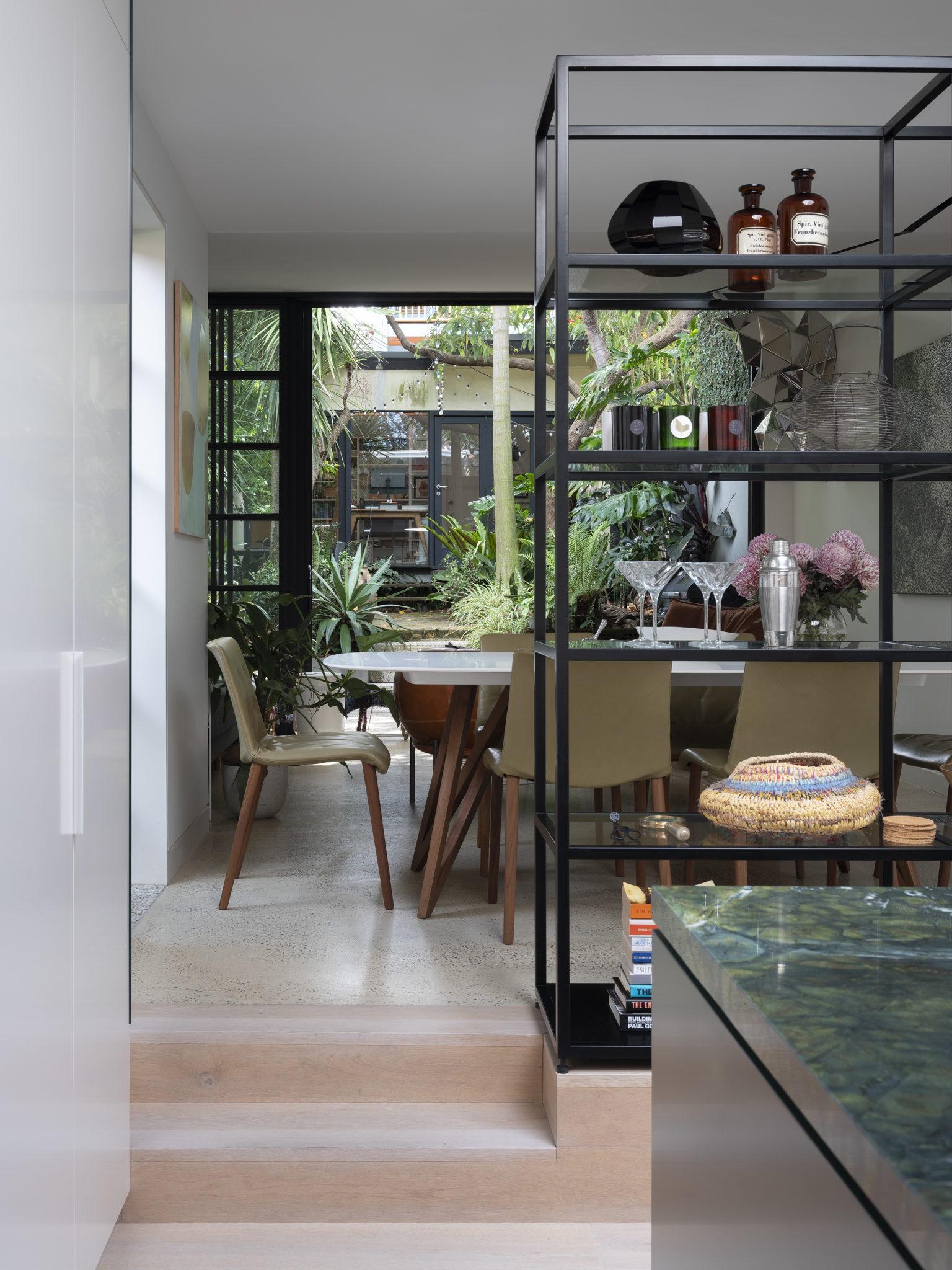 Spotted Gum Tree House by Merrylees Architecture - Environment Design