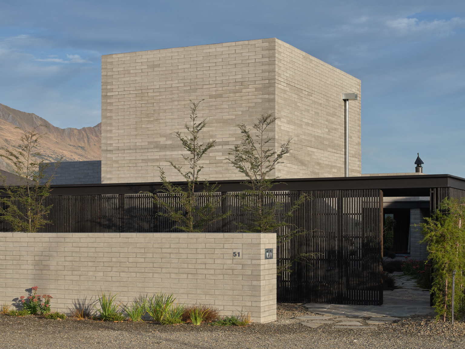 Wānaka S.K.I House by Roberts Gray Architects - Issue 15 Feature - The ...