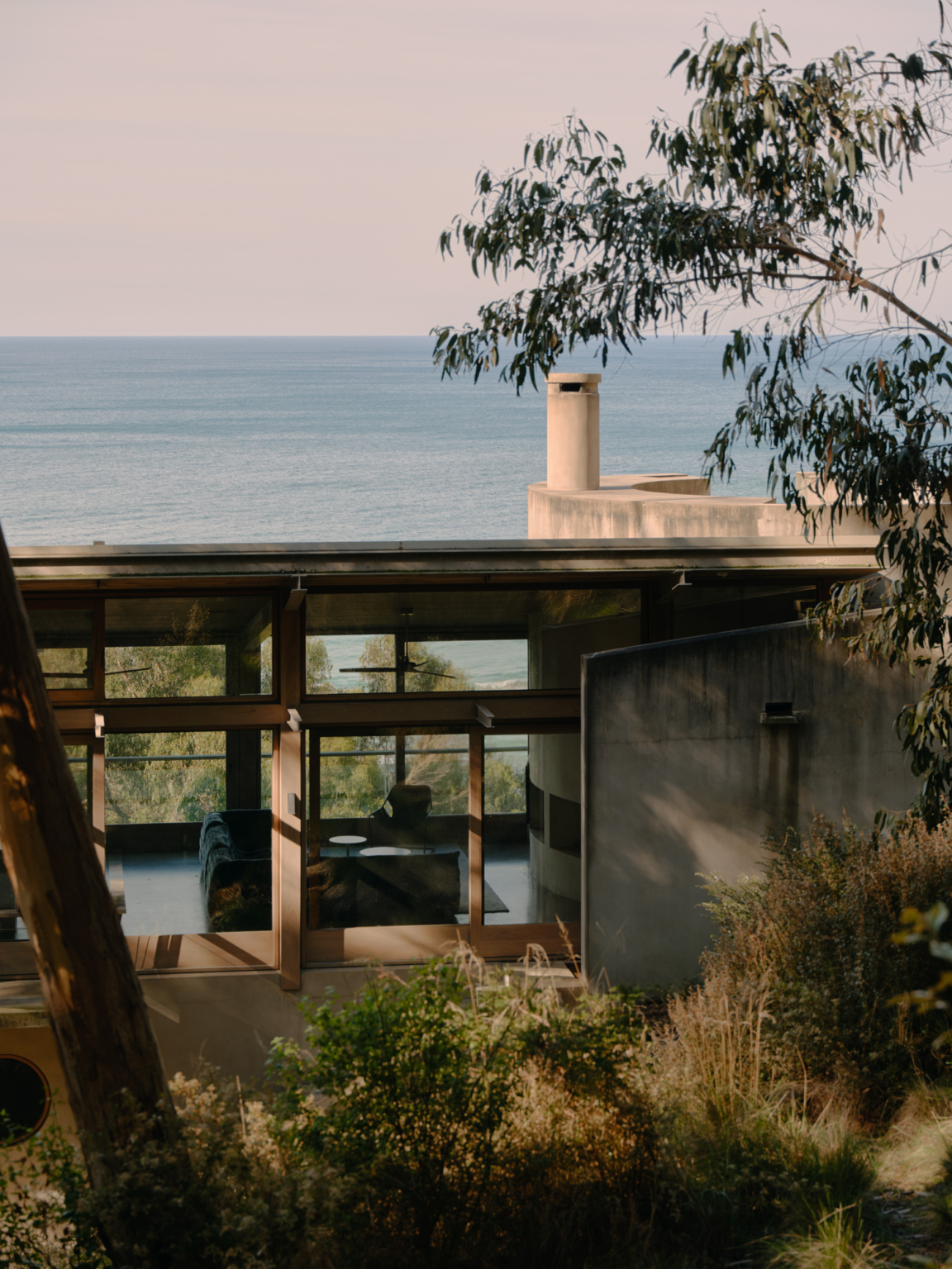 Eastbourne House by Stevens Lawson Architects - Video Feature - The ...