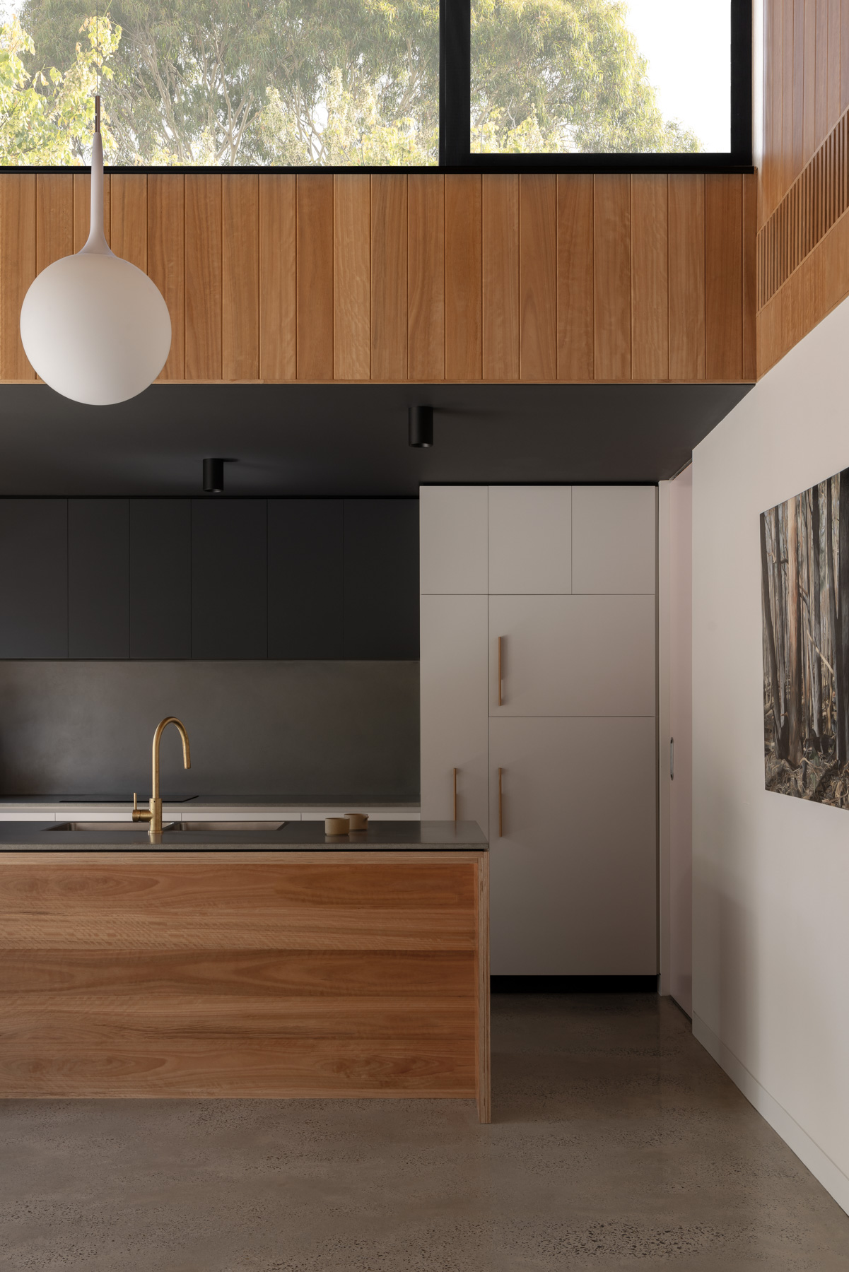 Preston House by Dion Keech Architects and Custom Choice Builders ...