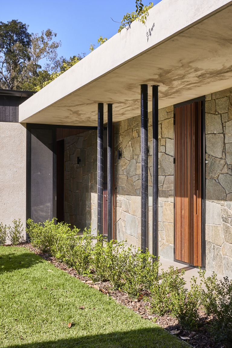 Amaroo by Shaun Lockyer Architects and Eco Outdoor - Profile Feature - The Local Project