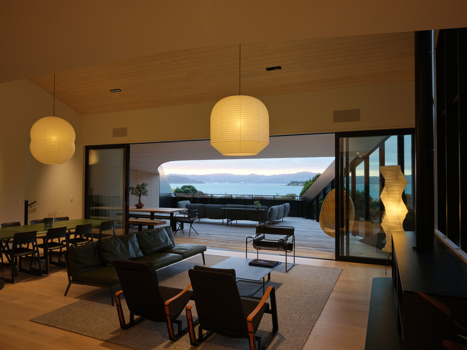 Eastbourne House by Stevens Lawson Architects - Video Feature - The ...