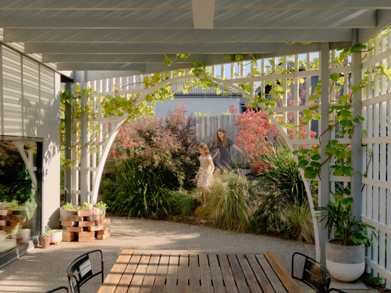No Rezzavations House by Sarah Lake Architects - Project Feature - The ...
