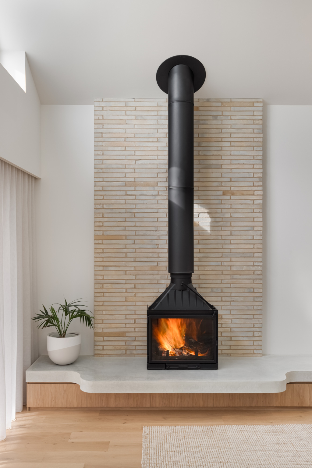How a Seguin Fireplace from Sculpt Elevates this Coastal Home - Project ...