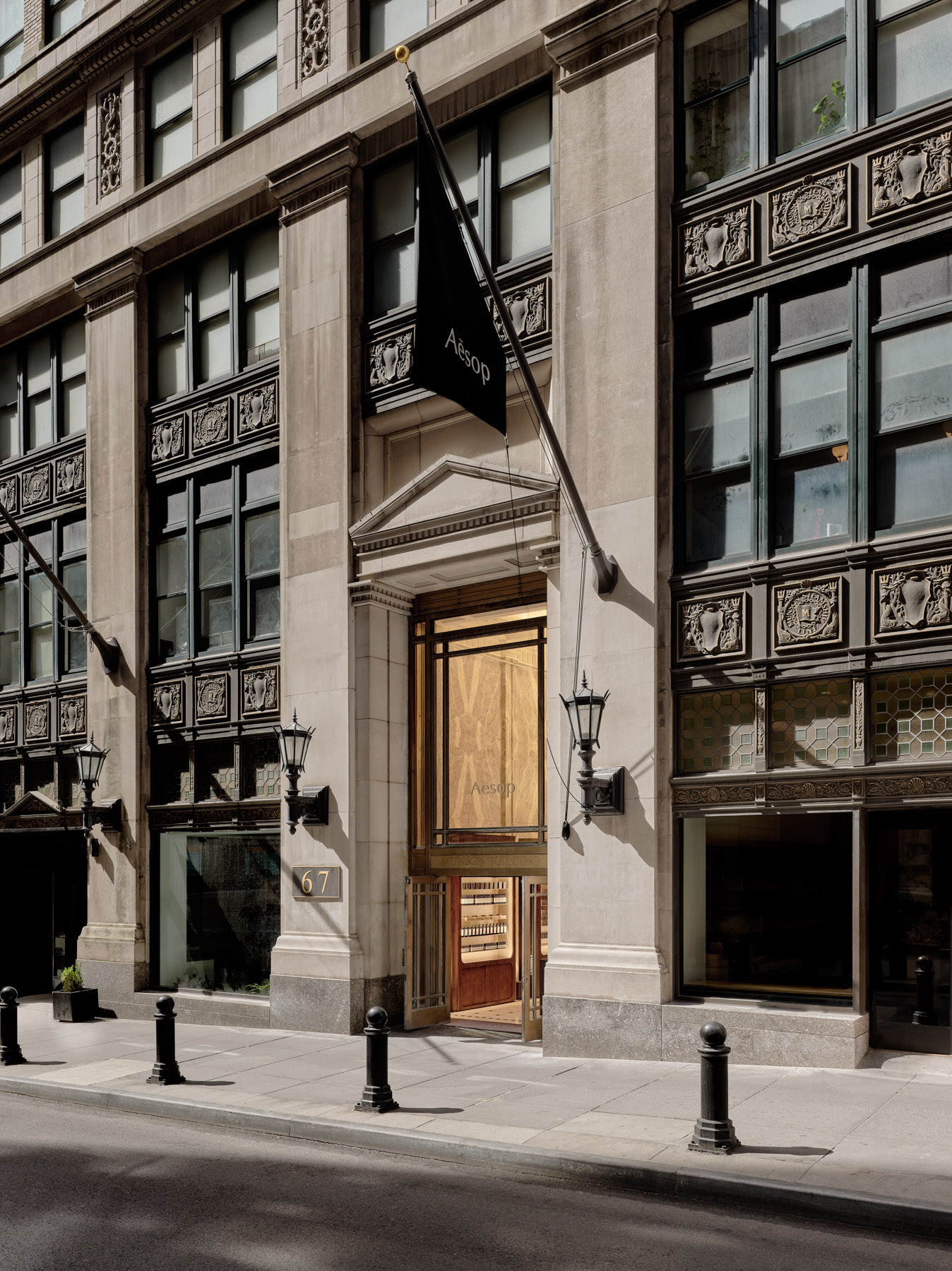 Goop Villa at The Colony Hotel by Ronen Lev - Project Feature - The ...