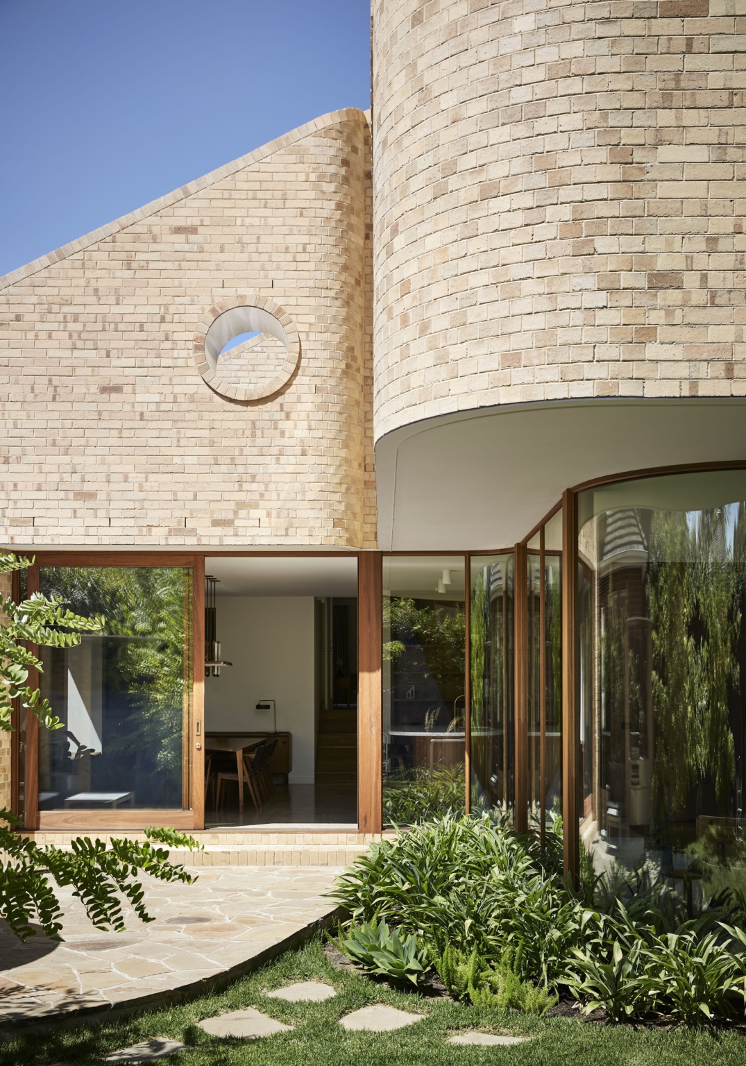 Washington, Connecticut Farmhouse by Elizabeth Roberts Architects ...