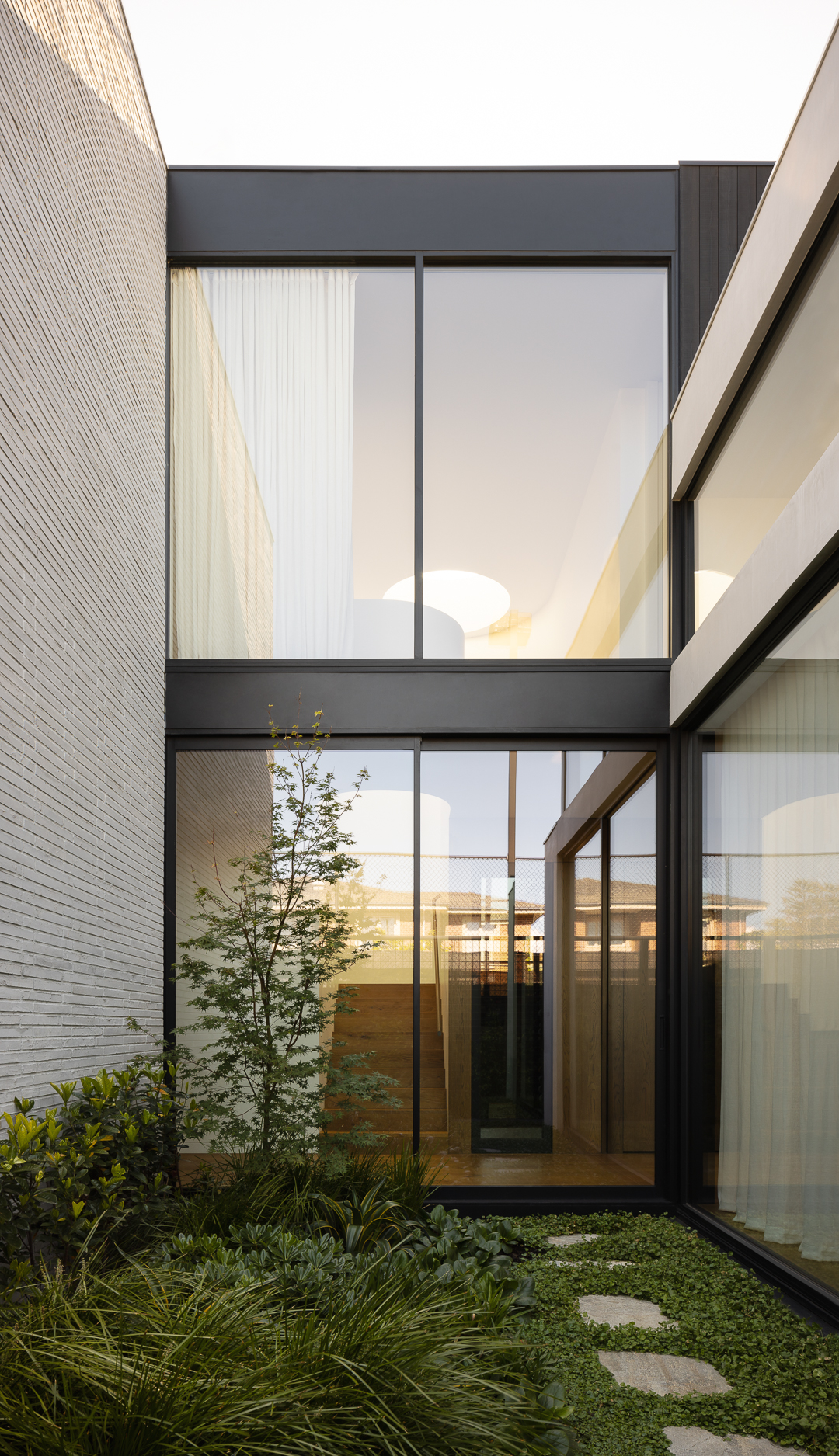 Gamma Gamma House by Lawless & Meyerson - Project Feature - The Local ...