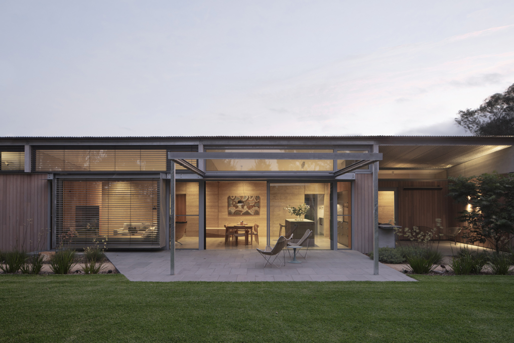 Forest Road House by Wiesebrock Architecture - Project Feature - The ...