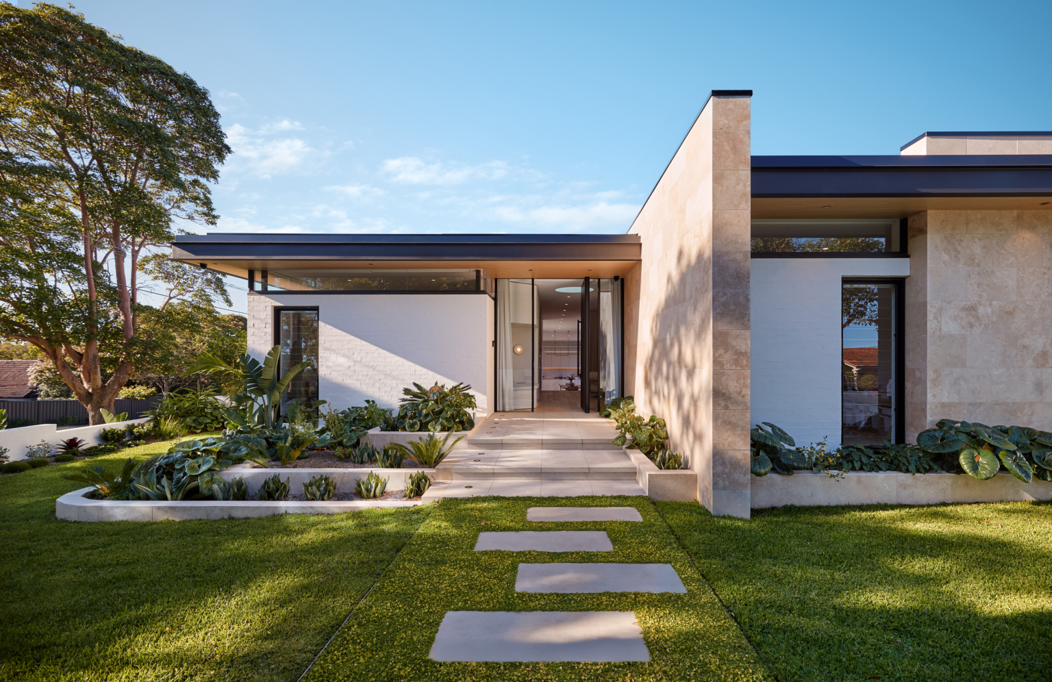 Heka Hoods Bracket-less Awning Systems - Issue 11 Feature - The Local ...