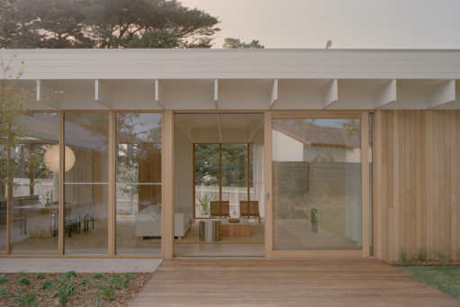 Mount Martha House by Victoria Merrett Architects - Project Feature ...