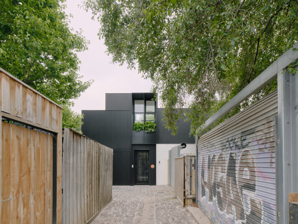Life Down a Lane by Tom Robertson Architects - Project Feature - The ...