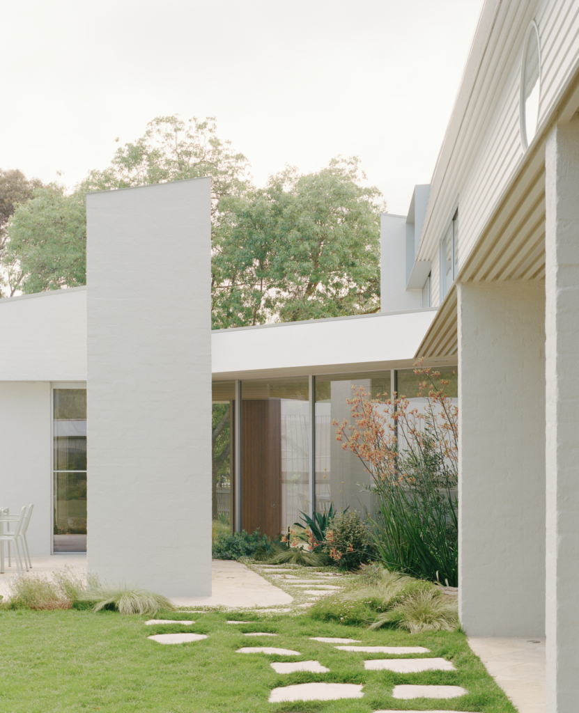 Sonelo Architects - The Local Project