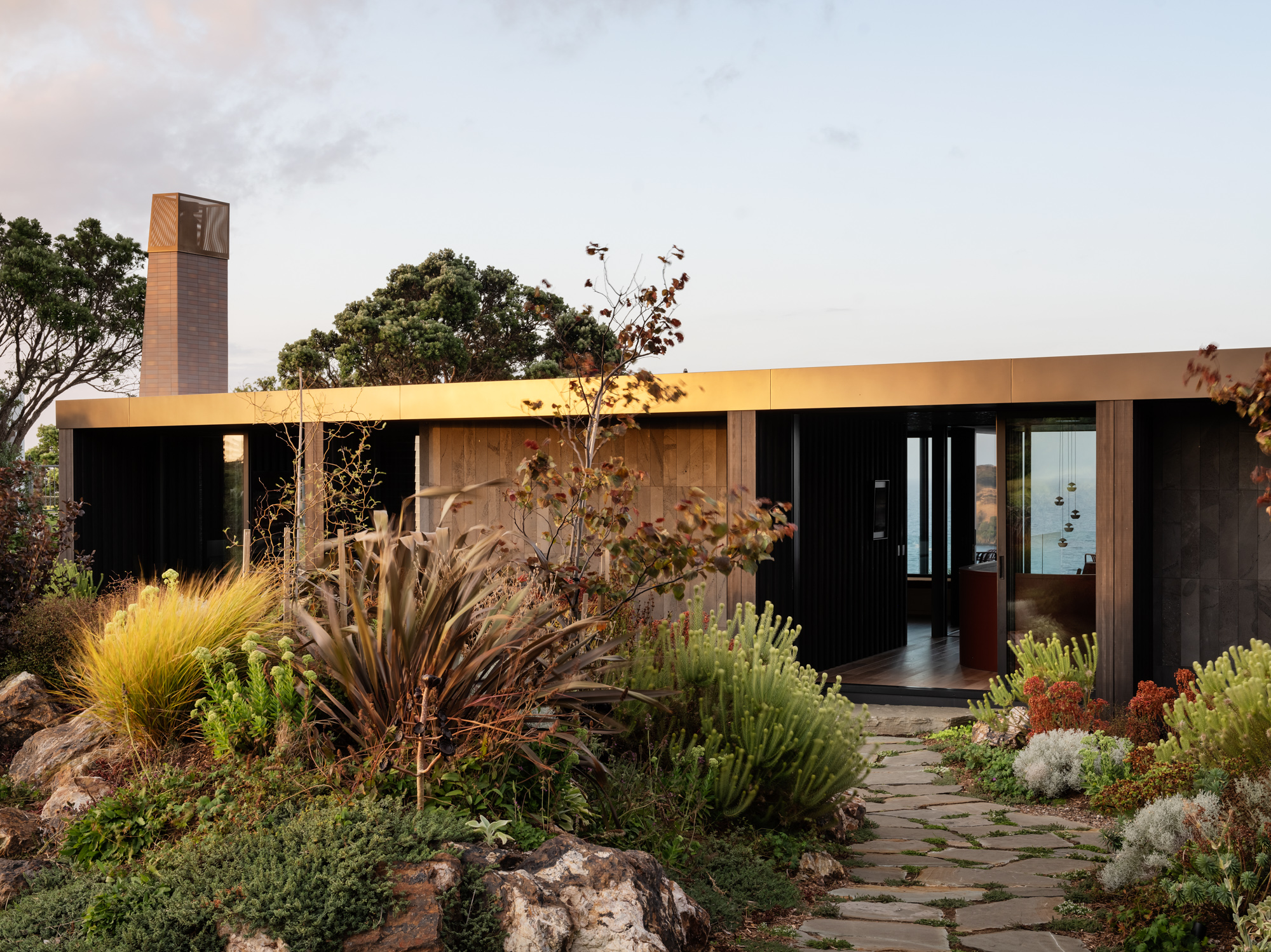 Courtyard House by FGR Architects - Video Feature - The Local Project ...