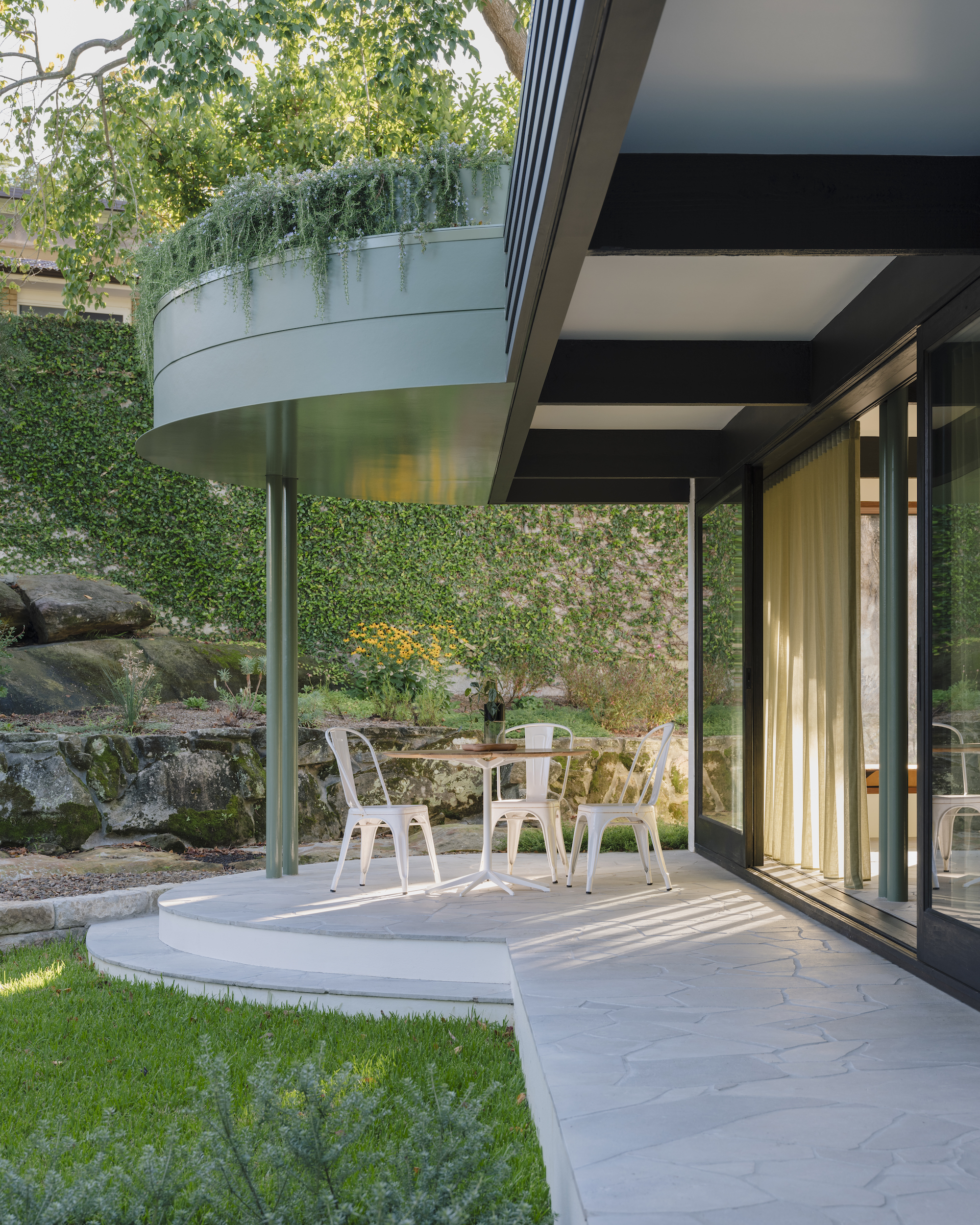 New Line House by Studio Prineas - The Local Project