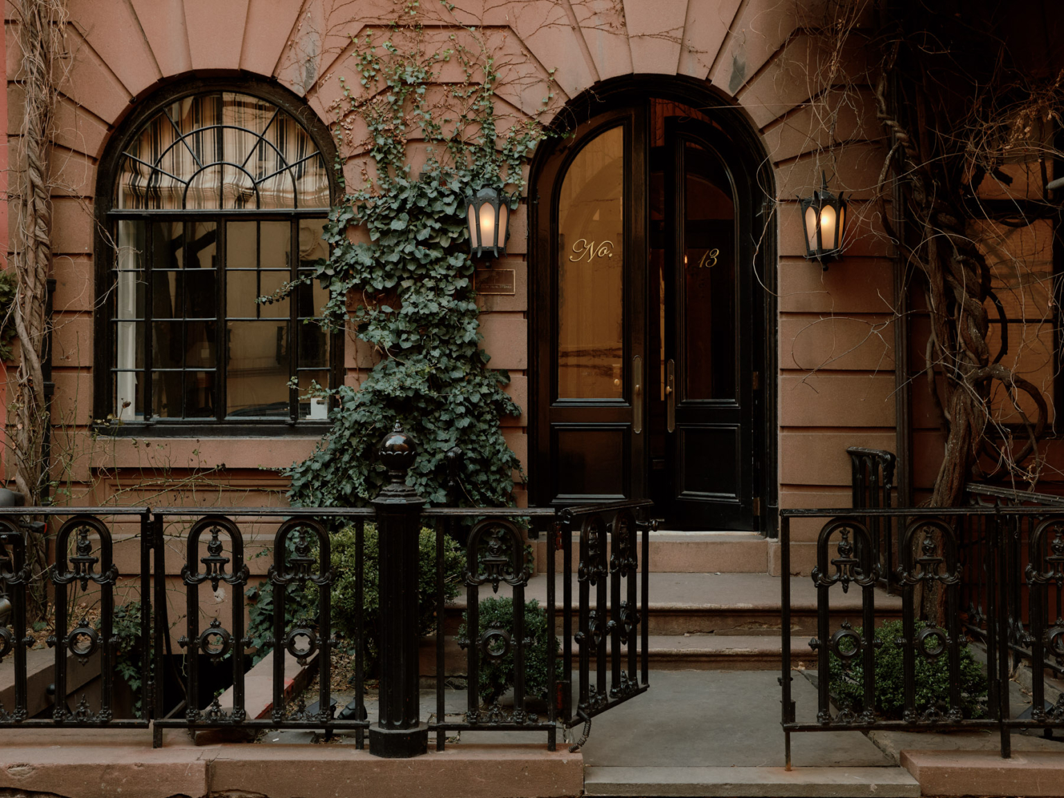 The PINCH Apartment by Oona Bannon and Russell Pinch - Issue 19 Feature ...