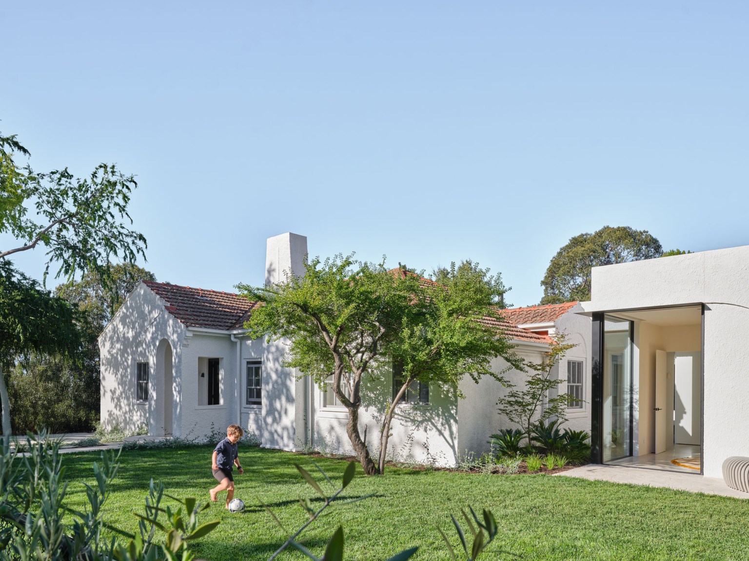 Ricotta House by Paul Tilse Architects and Sarah Gibson - The Local Project