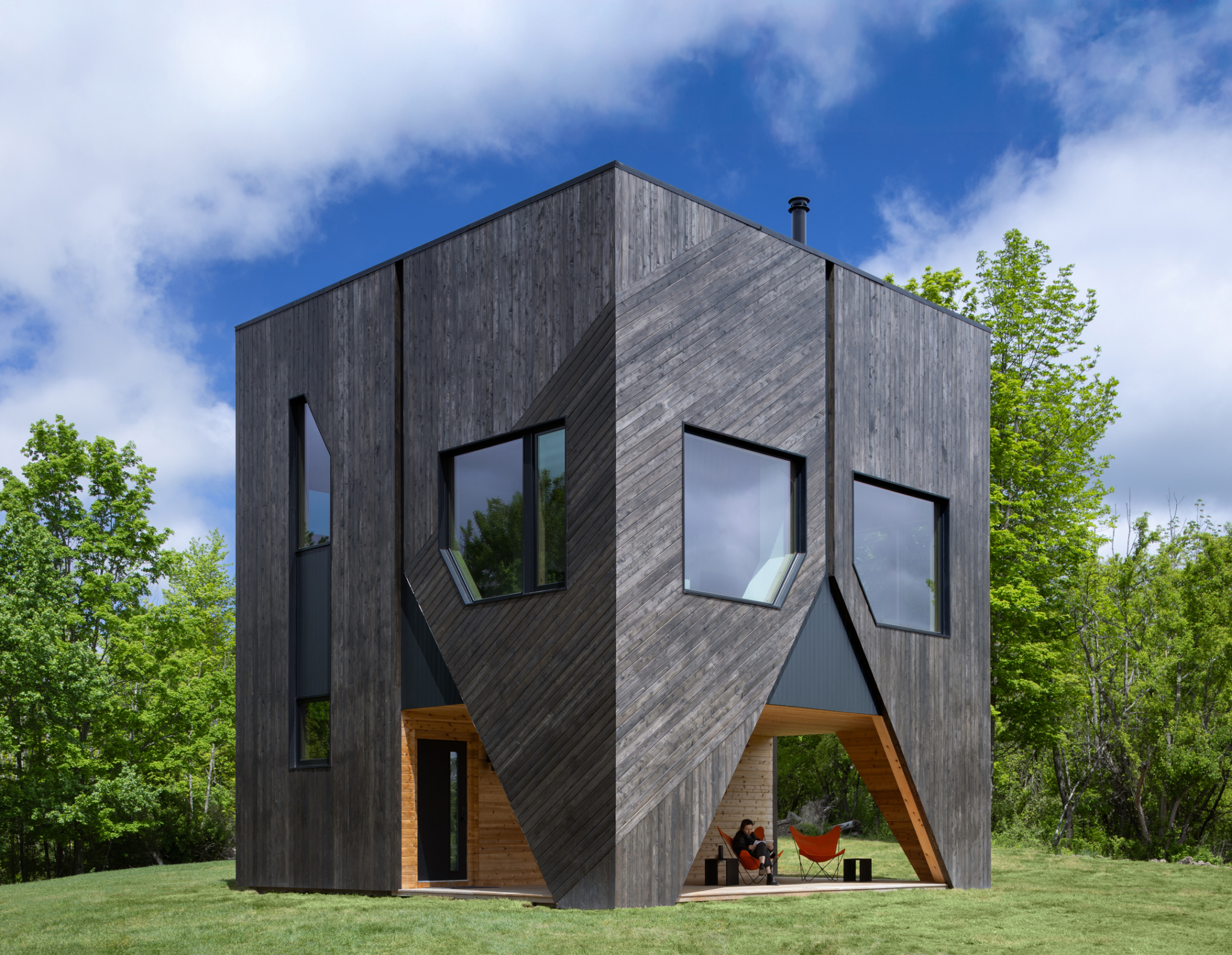 House on a Hill by Forma - The Local Project